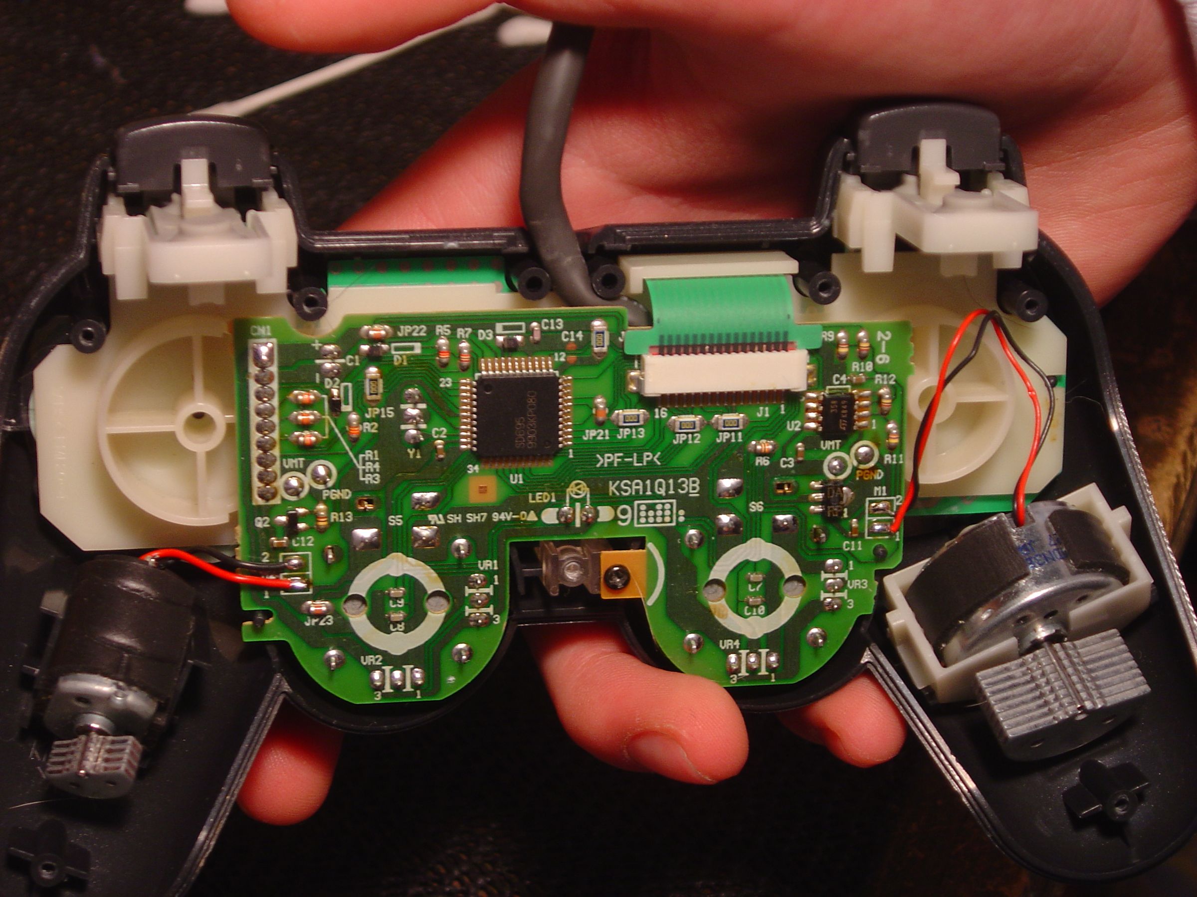 Clean Your DualShock Controller : 9 Steps - Instructables