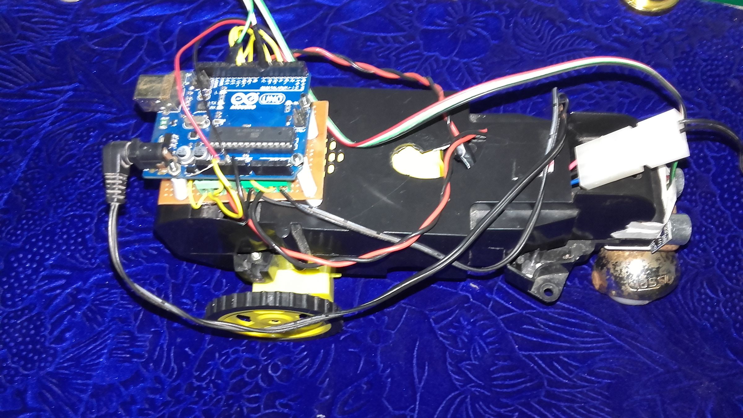BASIC ARDUINO OBSTACLE AVOIDANCE ROBOT : 5 Steps - Instructables