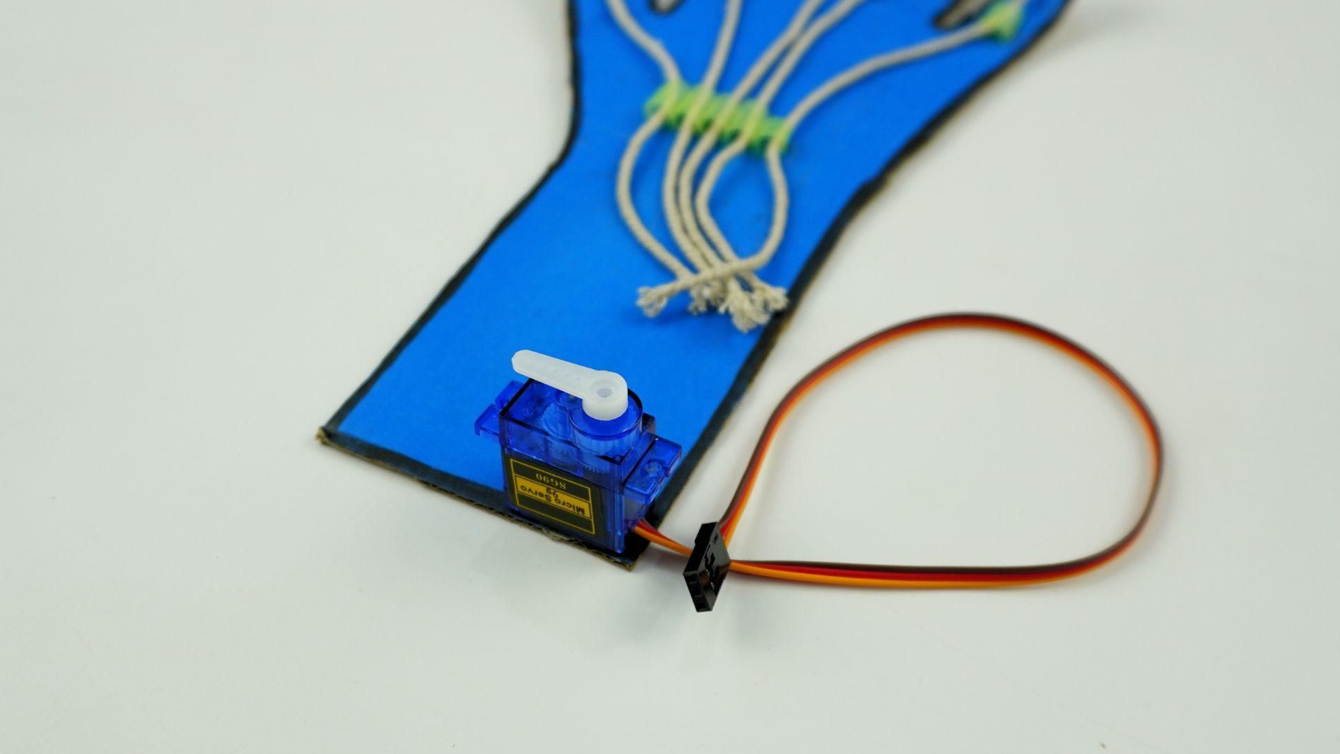 Controlling Prosthetic Hand (cardboard Version) Using EMG Sensor : 14 ...