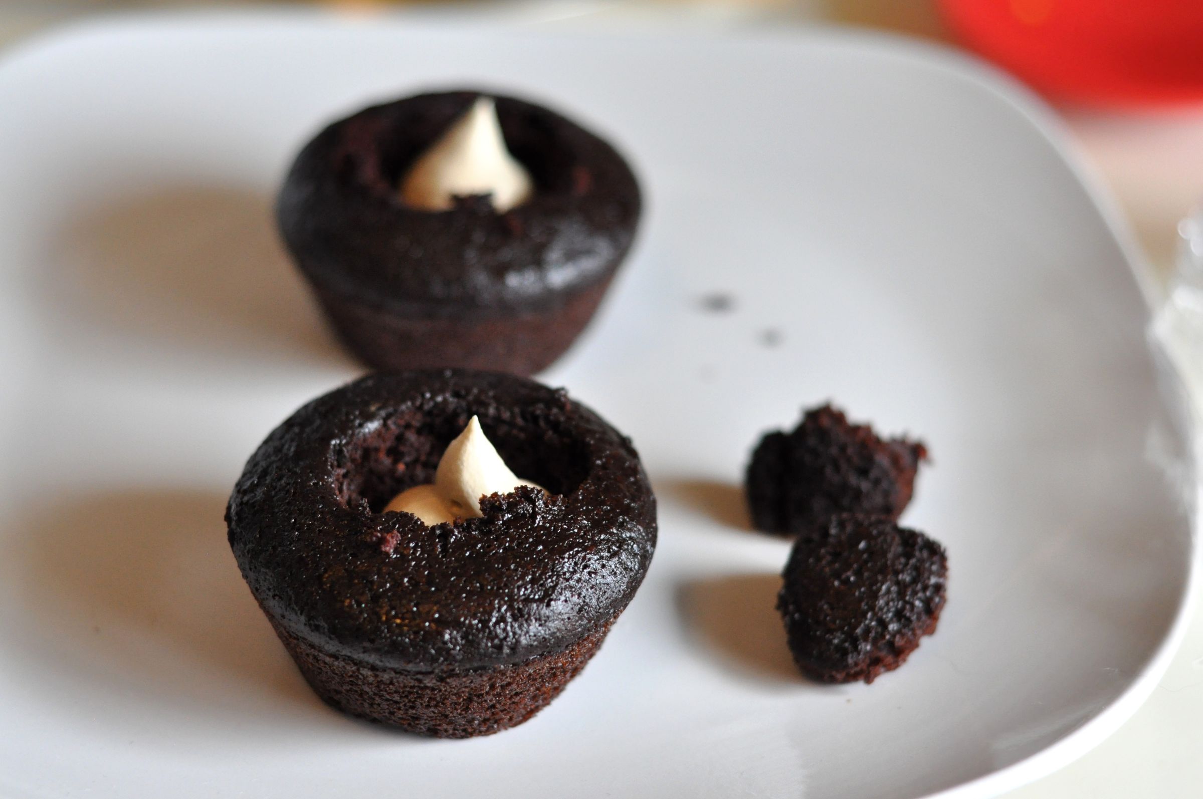 Foods of Fallout: Fancy Lads Snack Cakes (with Pictures) - Instructables