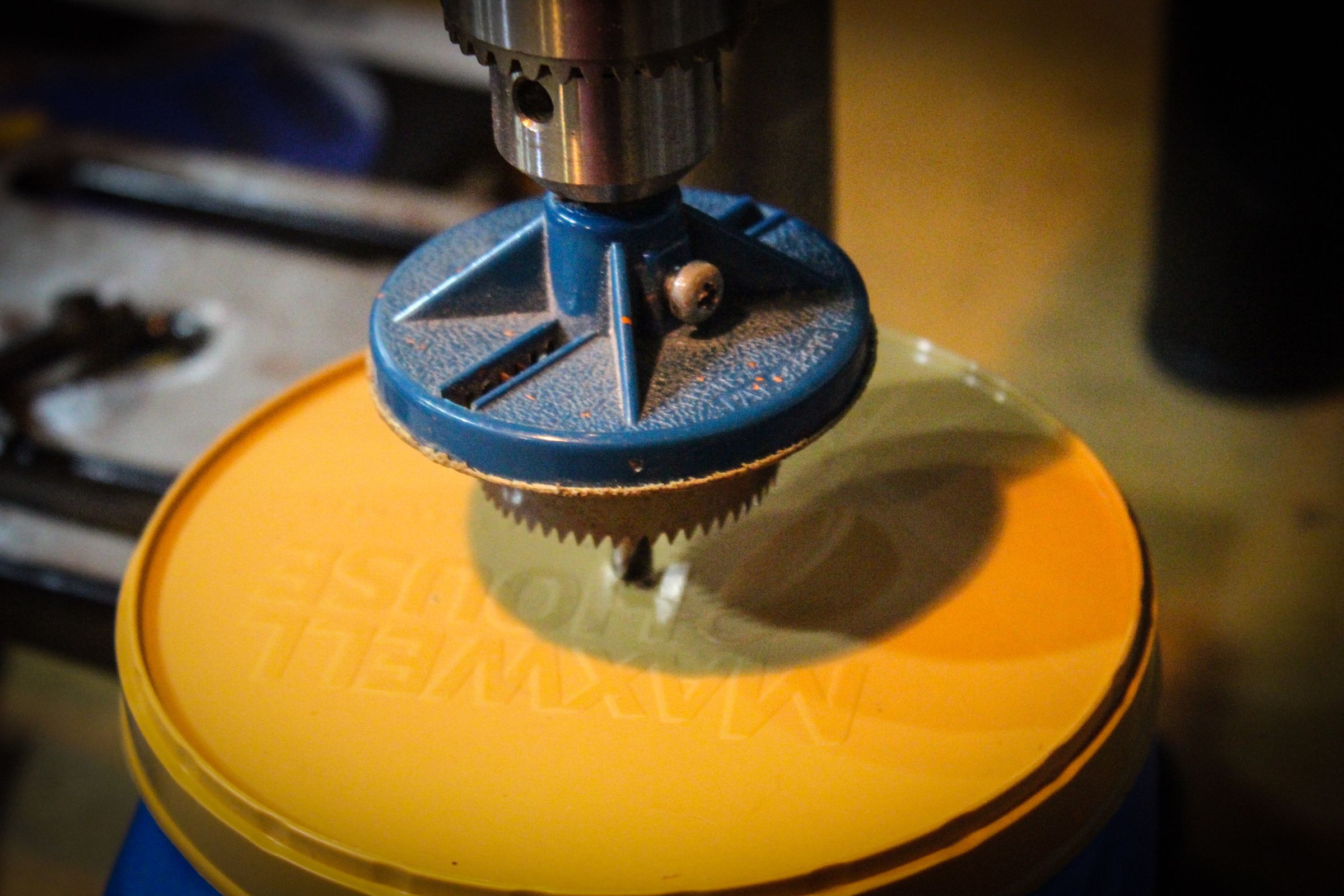 Coffee Container Slow Drip Watering : 9 Steps (with Pictures ...