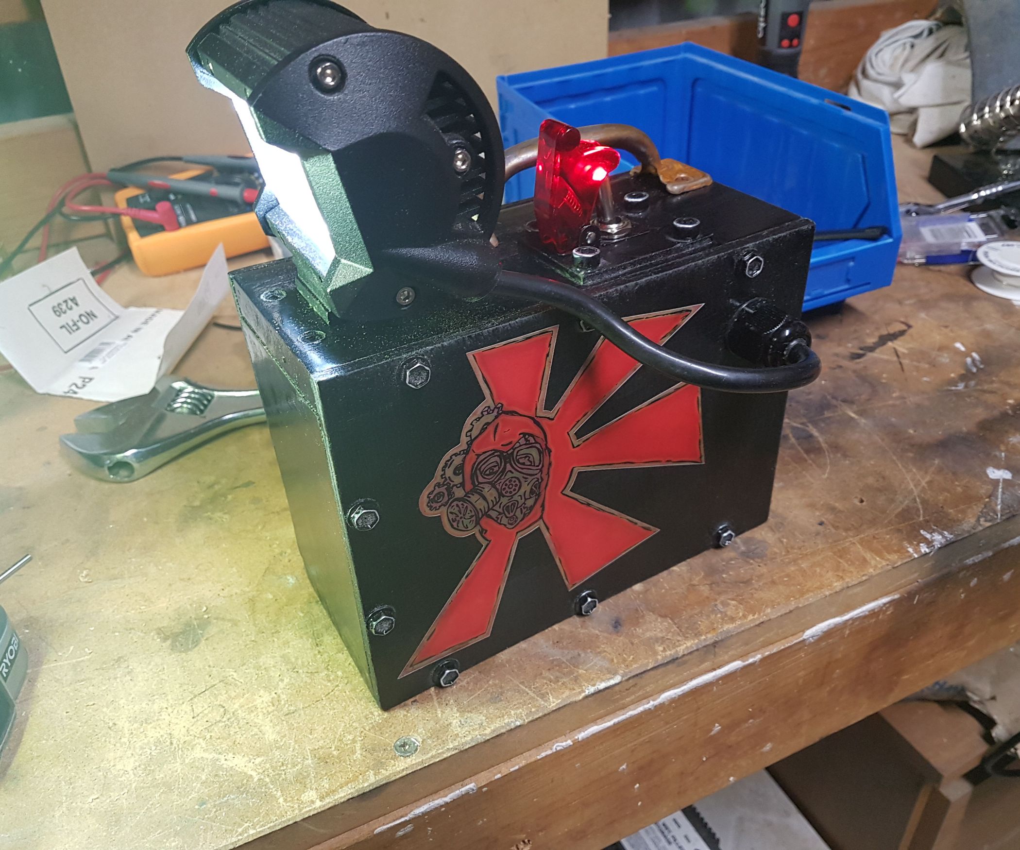 Zombie Apocalypse Electric Lantern : 6 Steps (with Pictures ...