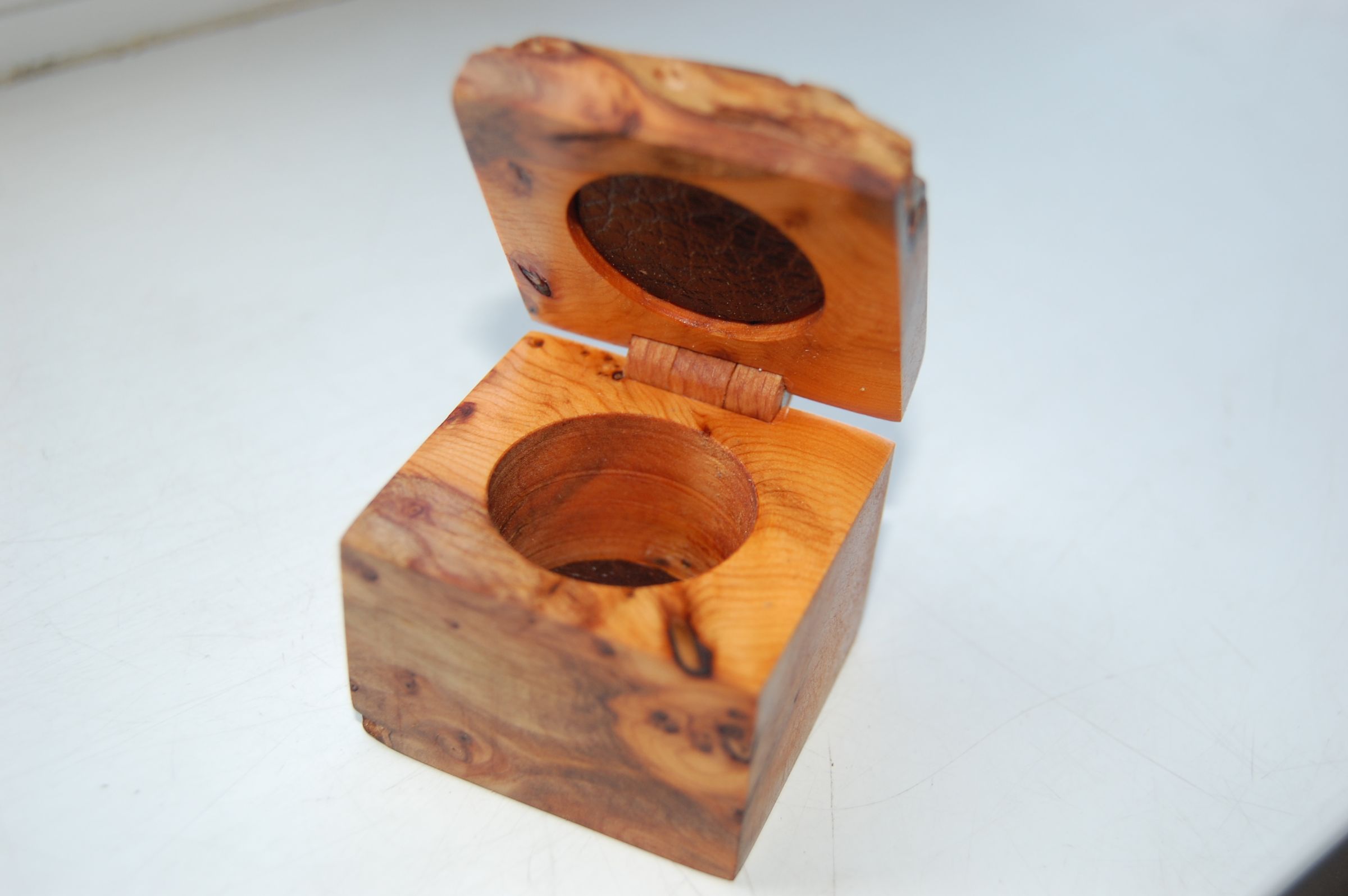 Ring Box With Wooden Hinge : 6 Steps (with Pictures) - Instructables