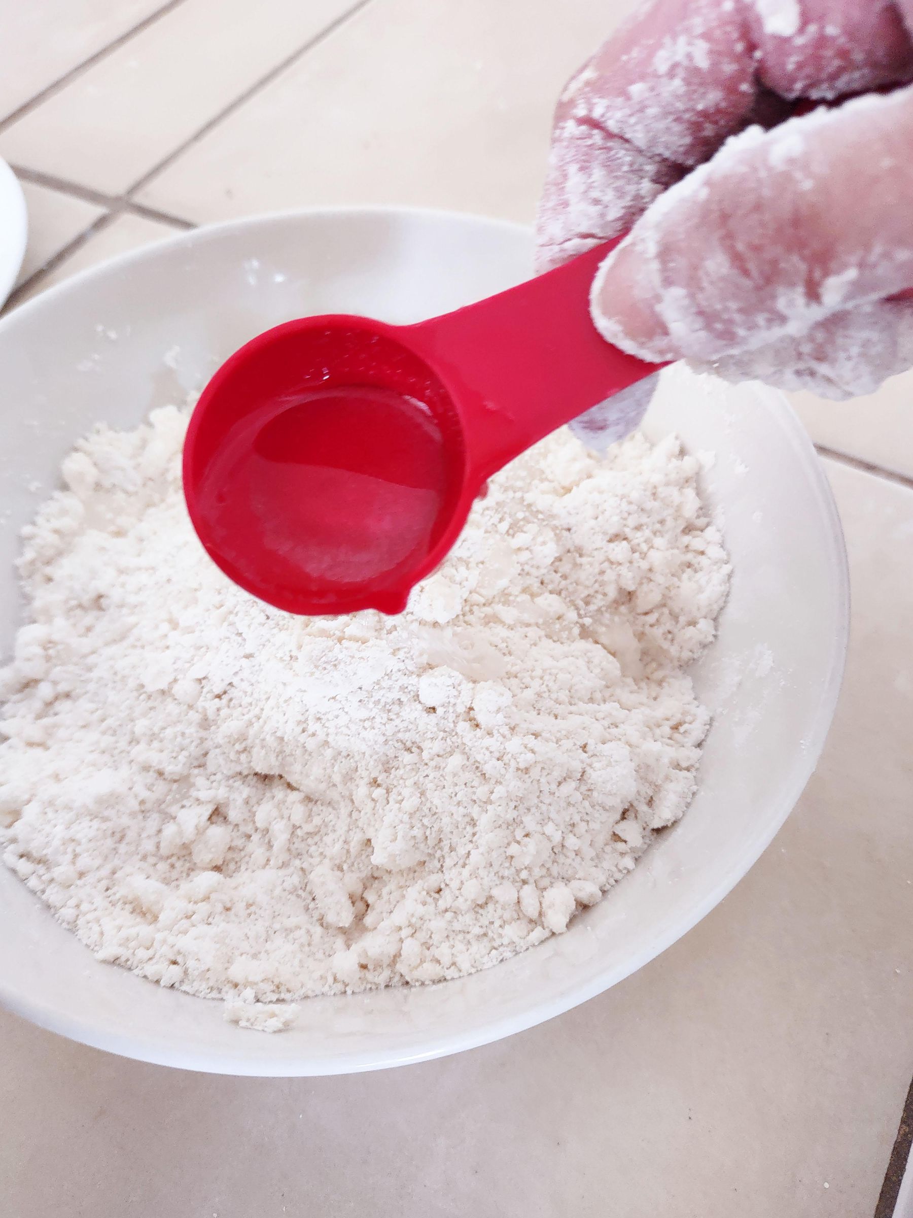 Blueberry Crumble Cinnamon Roll : 12 Steps (with Pictures) - Instructables