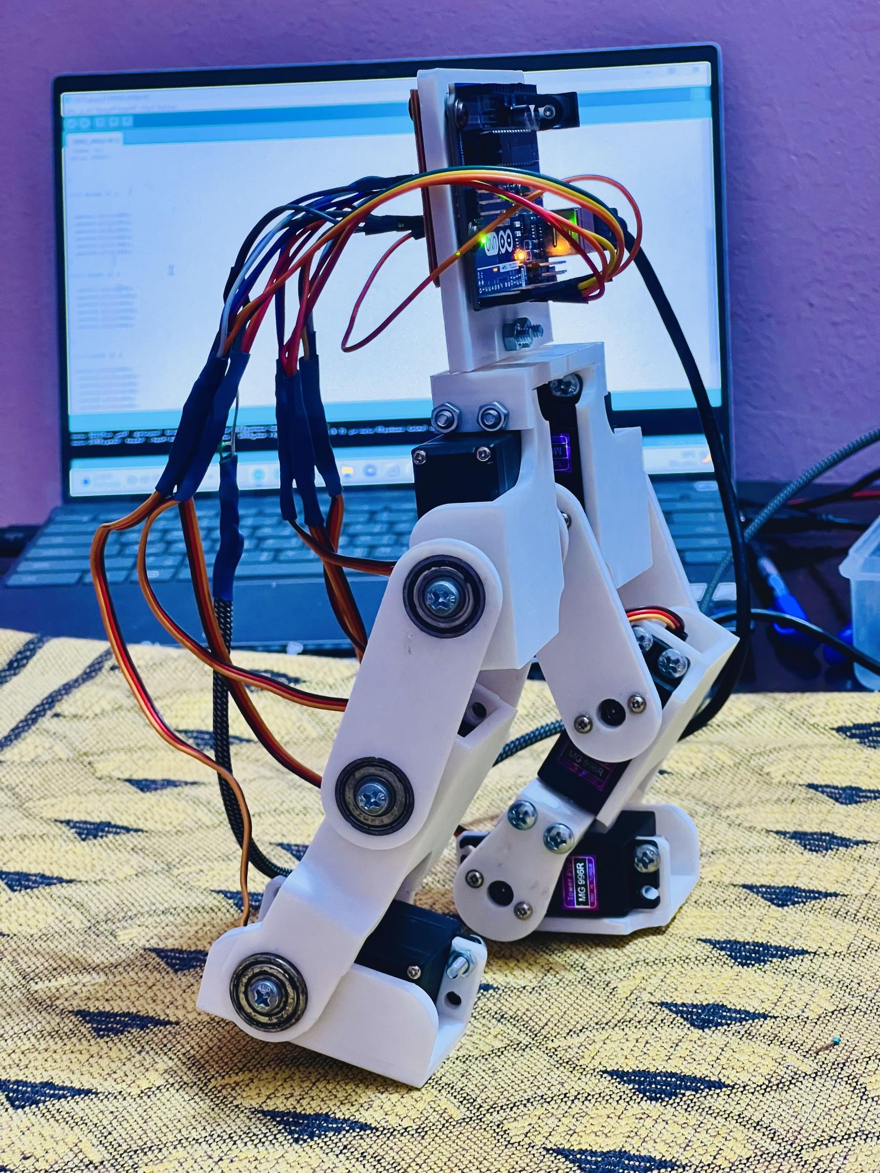 Arduino Controlled Robotic Biped : 13 Steps (with Pictures) - Instructables