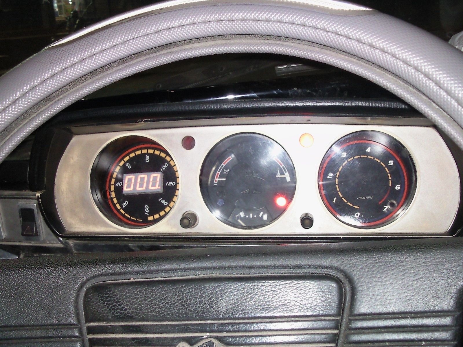 Digital Multimeter for Your Car : 5 Steps - Instructables
