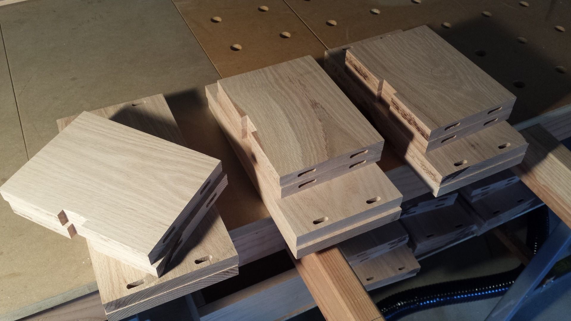 Making Modular DVD Storage Towers : 4 Steps (with Pictures) - Instructables