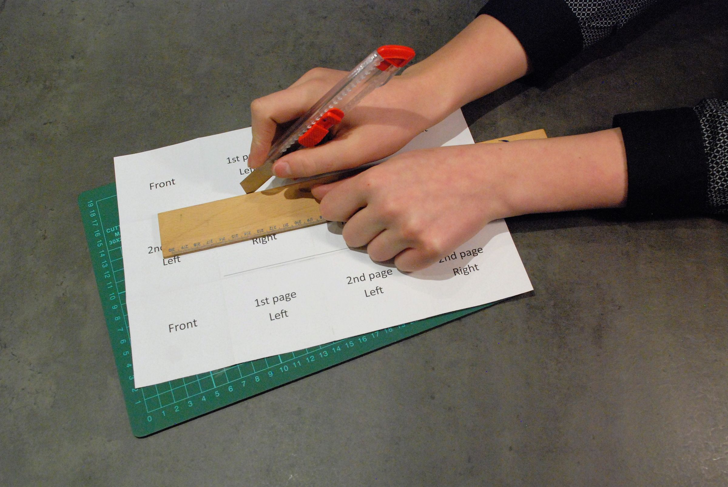 Little Handmade Magic Booklet : 3 Steps - Instructables