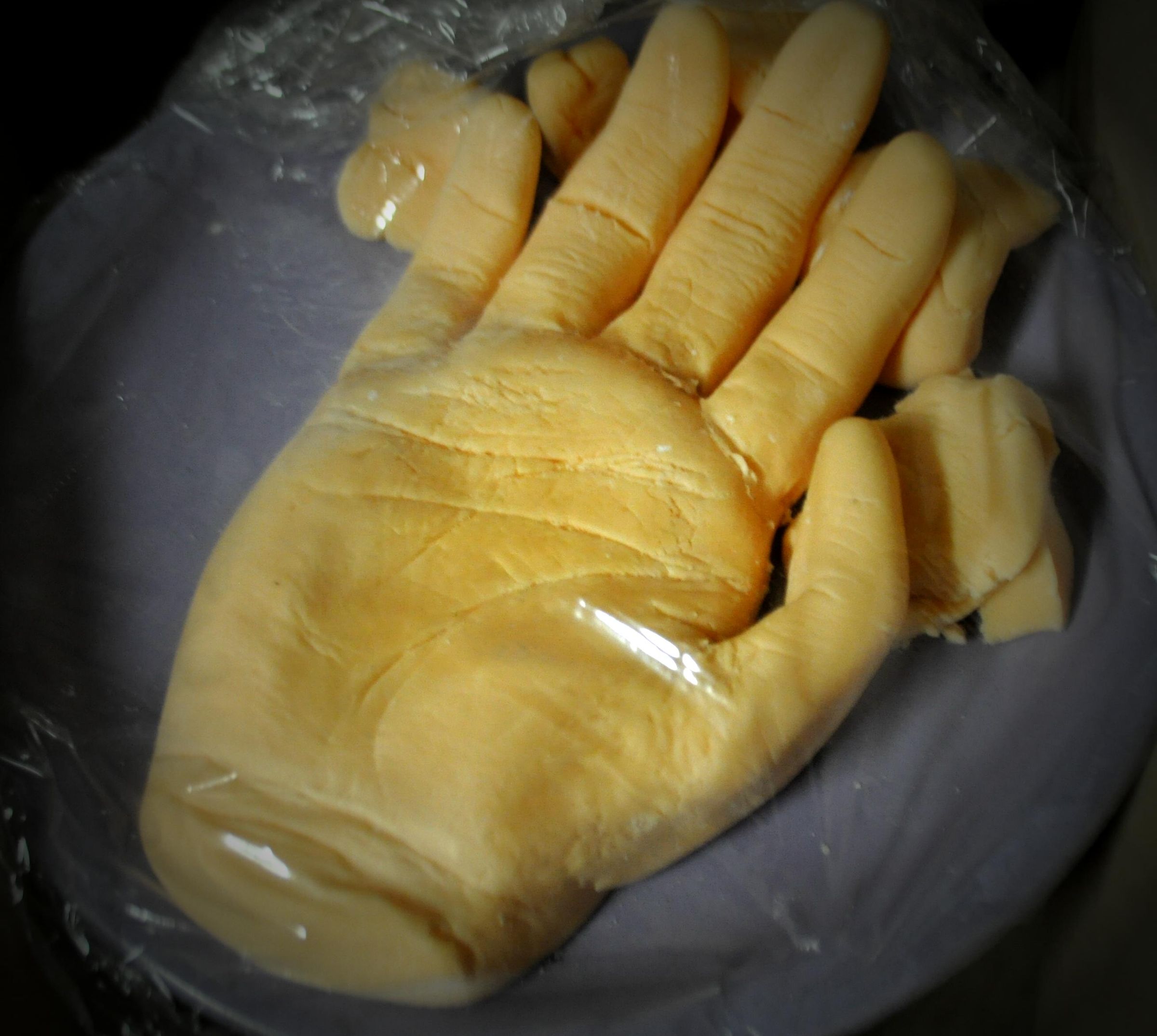Severed Hand Cake : 4 Steps (with Pictures) - Instructables