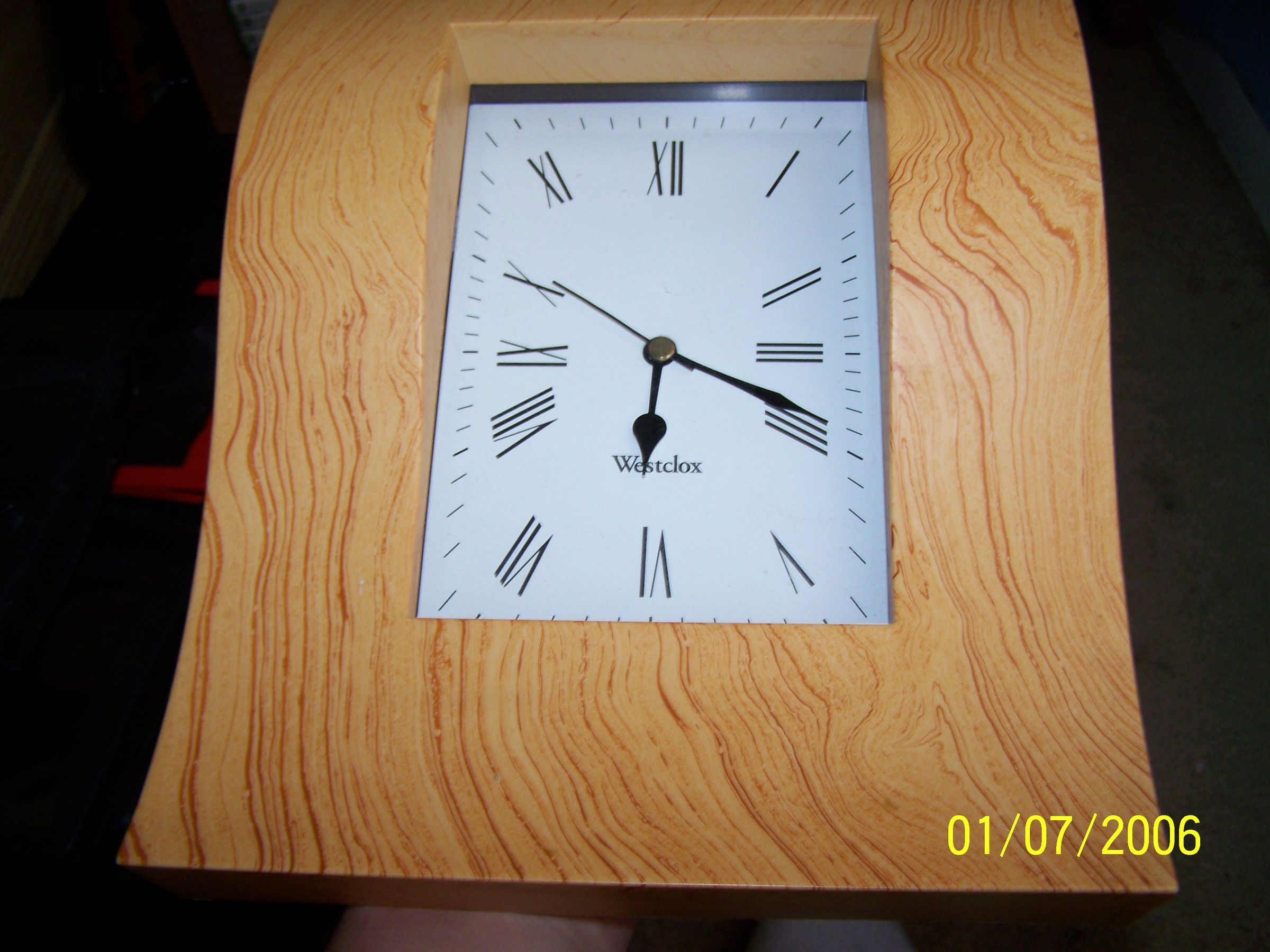 Cheap Picture Frame. : 4 Steps - Instructables