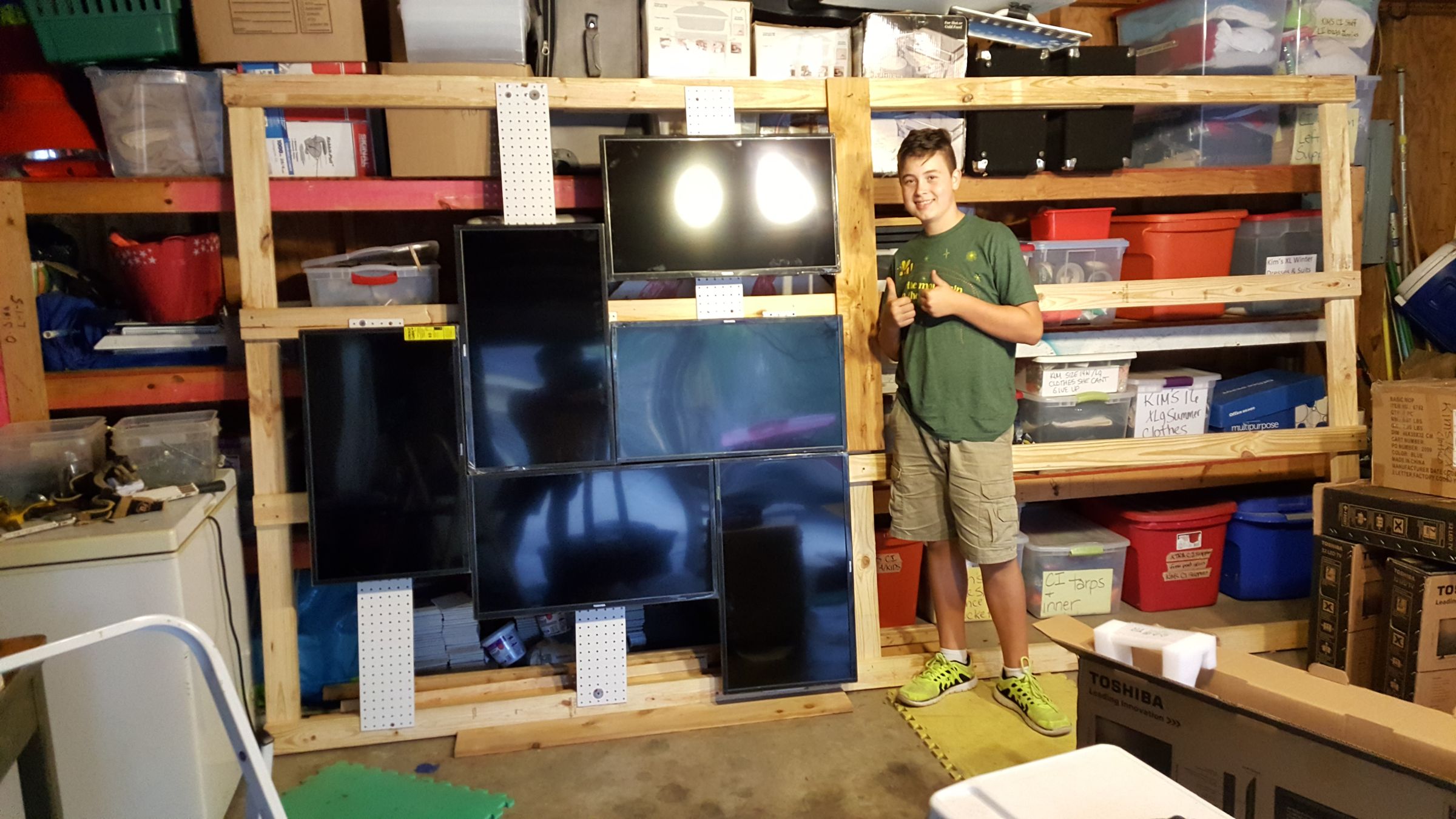 DIY Video Wall : 5 Steps (with Pictures) - Instructables