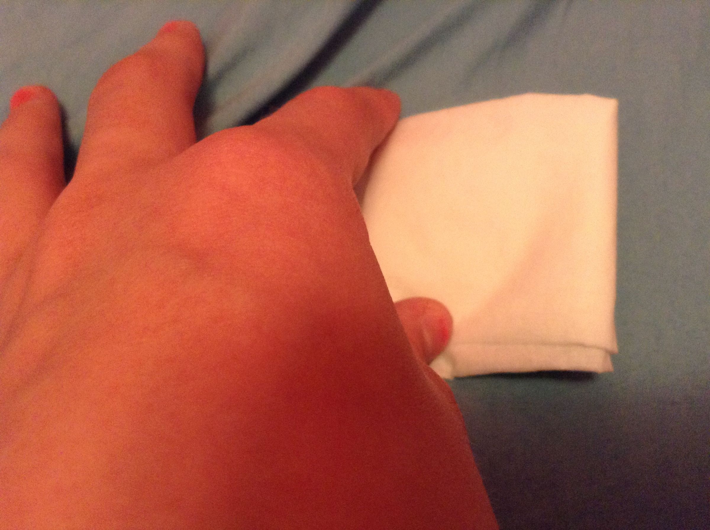 Homemade Bandage : 8 Steps (with Pictures) - Instructables