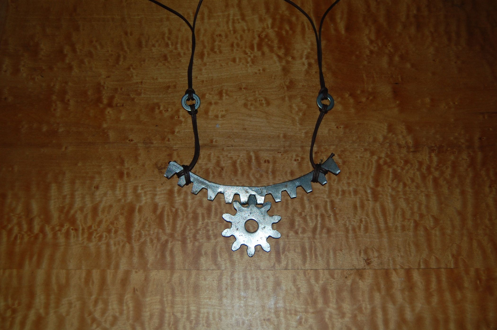 Gear Necklace : 7 Steps - Instructables