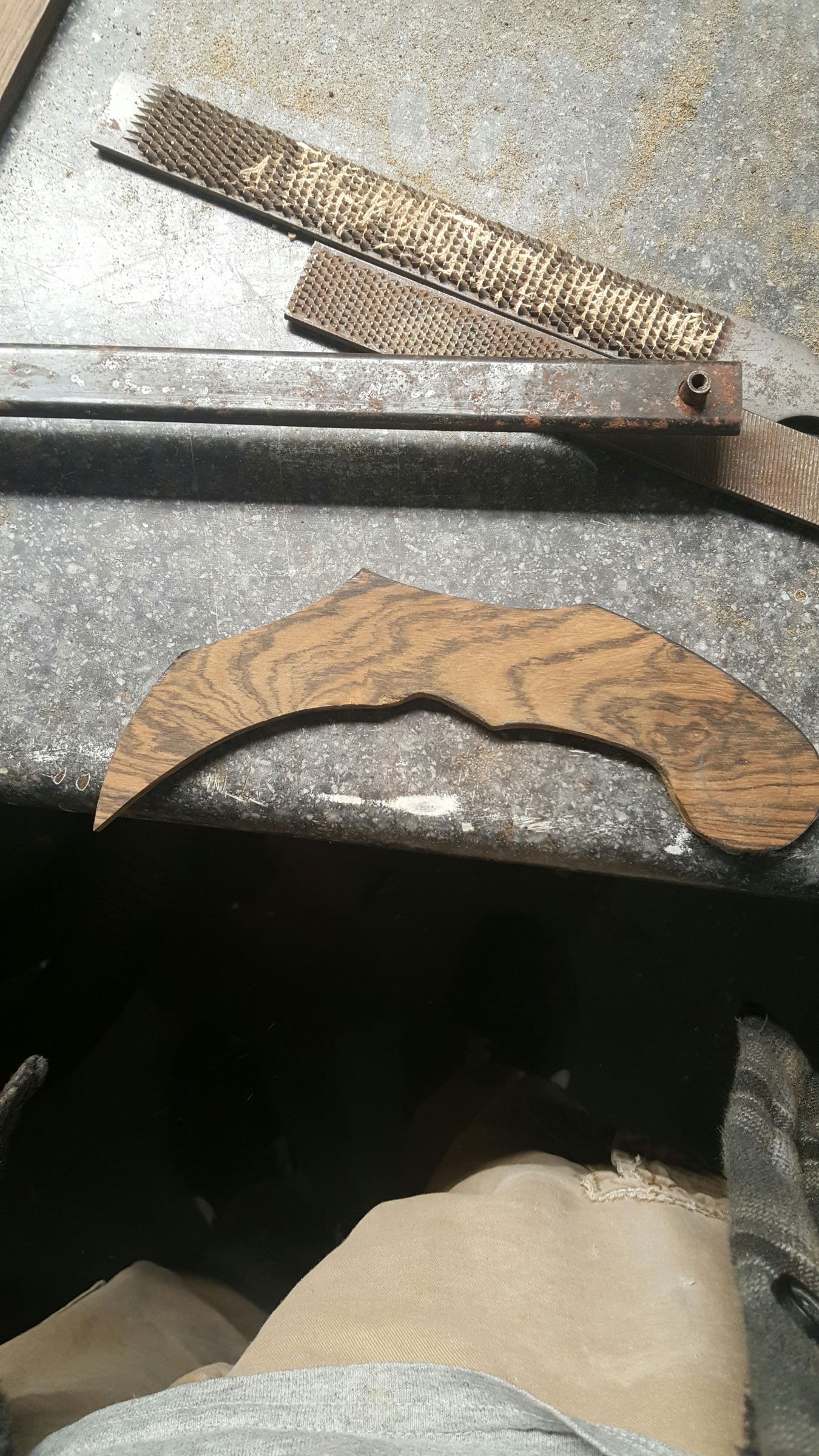 Training Karambit : 6 Steps (with Pictures) - Instructables