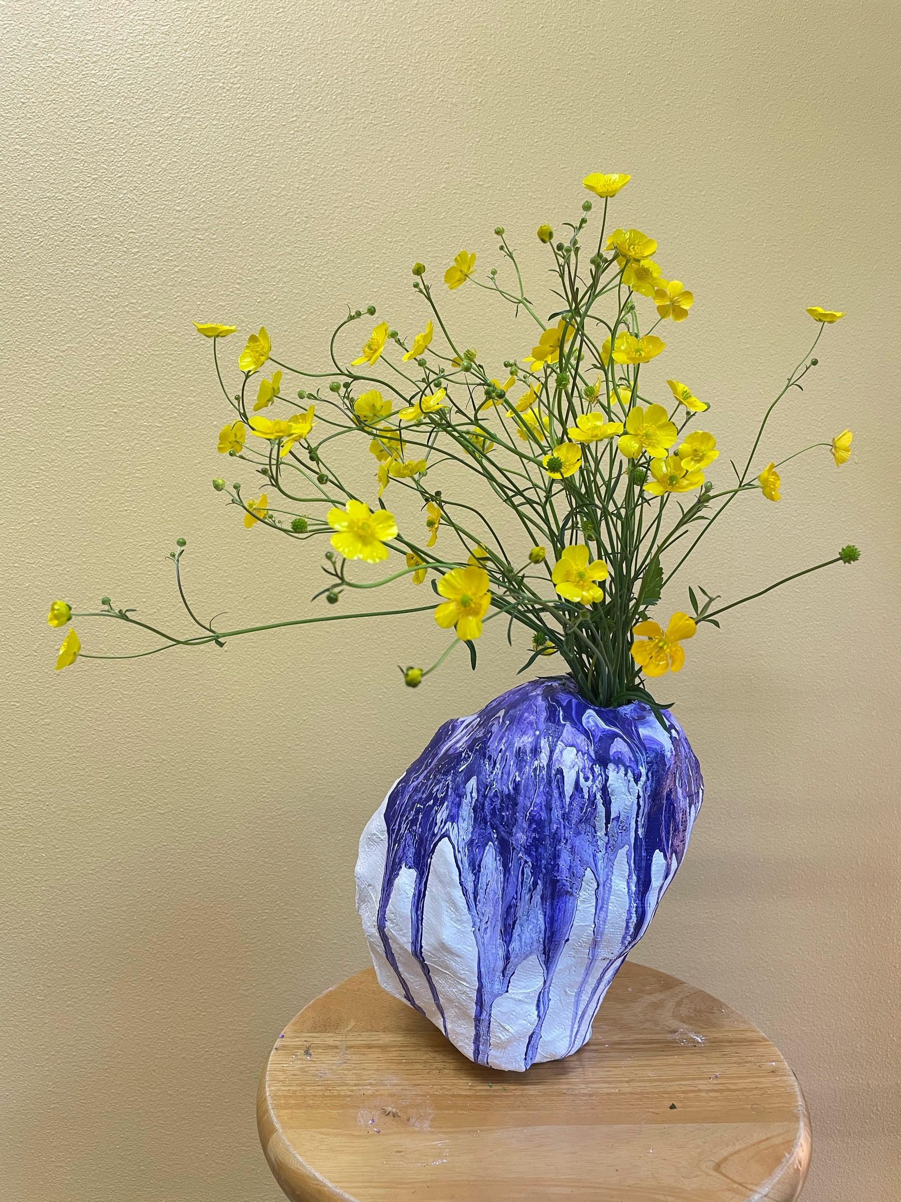 Upcycled Vase From Plastic Bags : 6 Steps (with Pictures) - Instructables