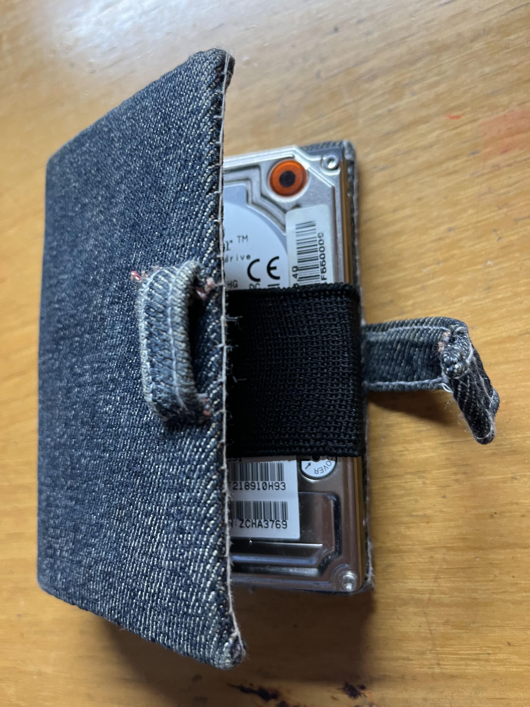 2.5 Inch Hard Disk Wallet - Instructables