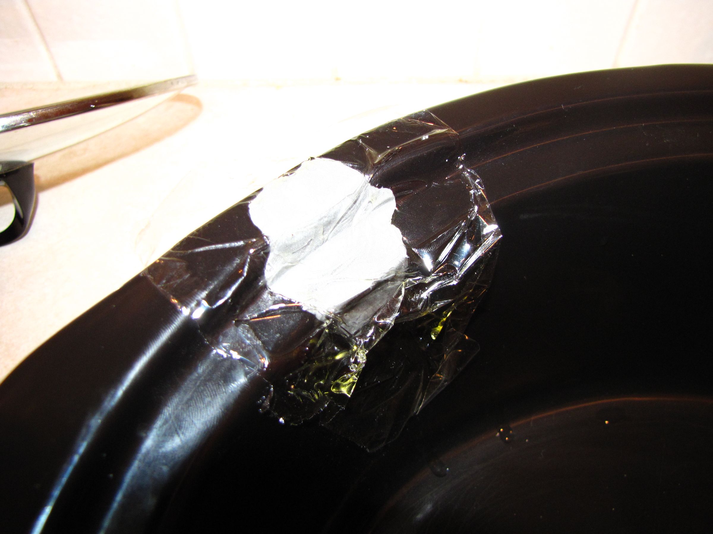 How to Plug a Leaky Crock Pot : 4 Steps - Instructables