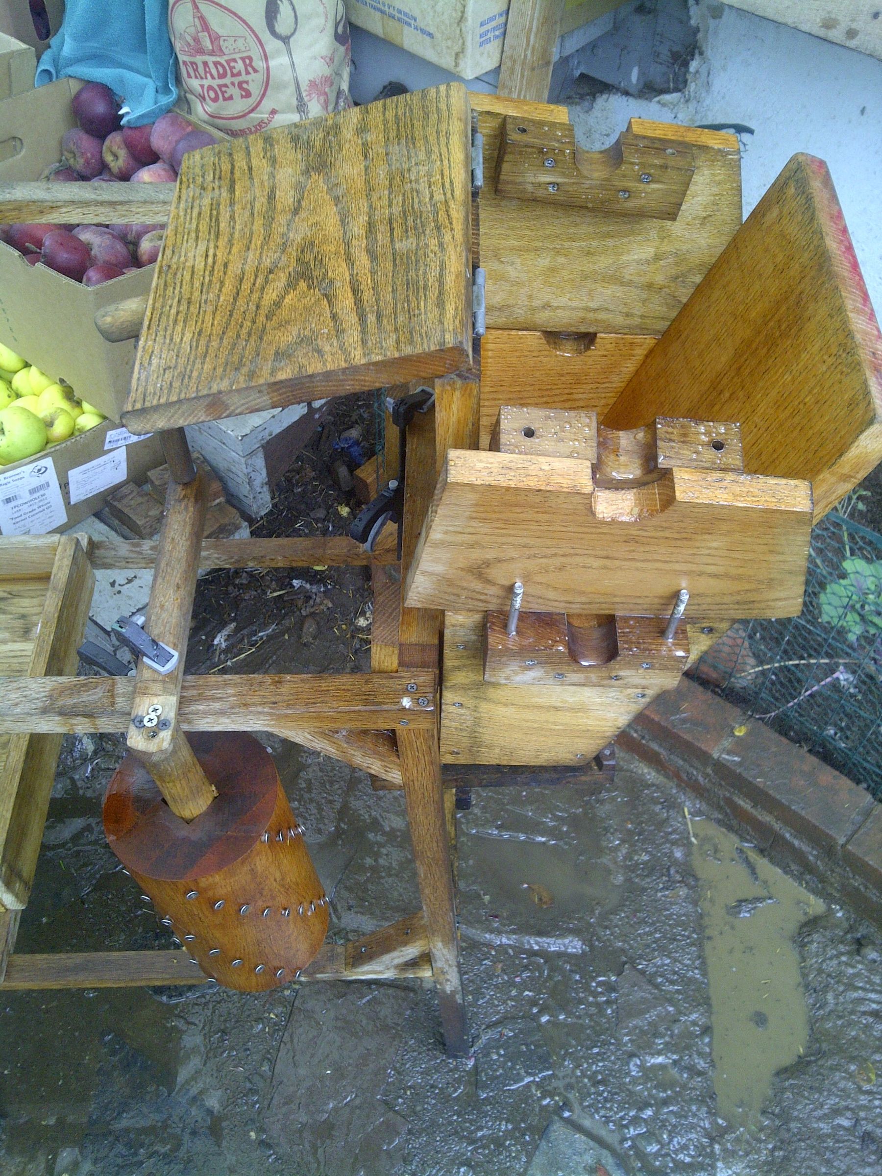 Apple Cider Press With Grinder : 9 Steps (with Pictures) - Instructables