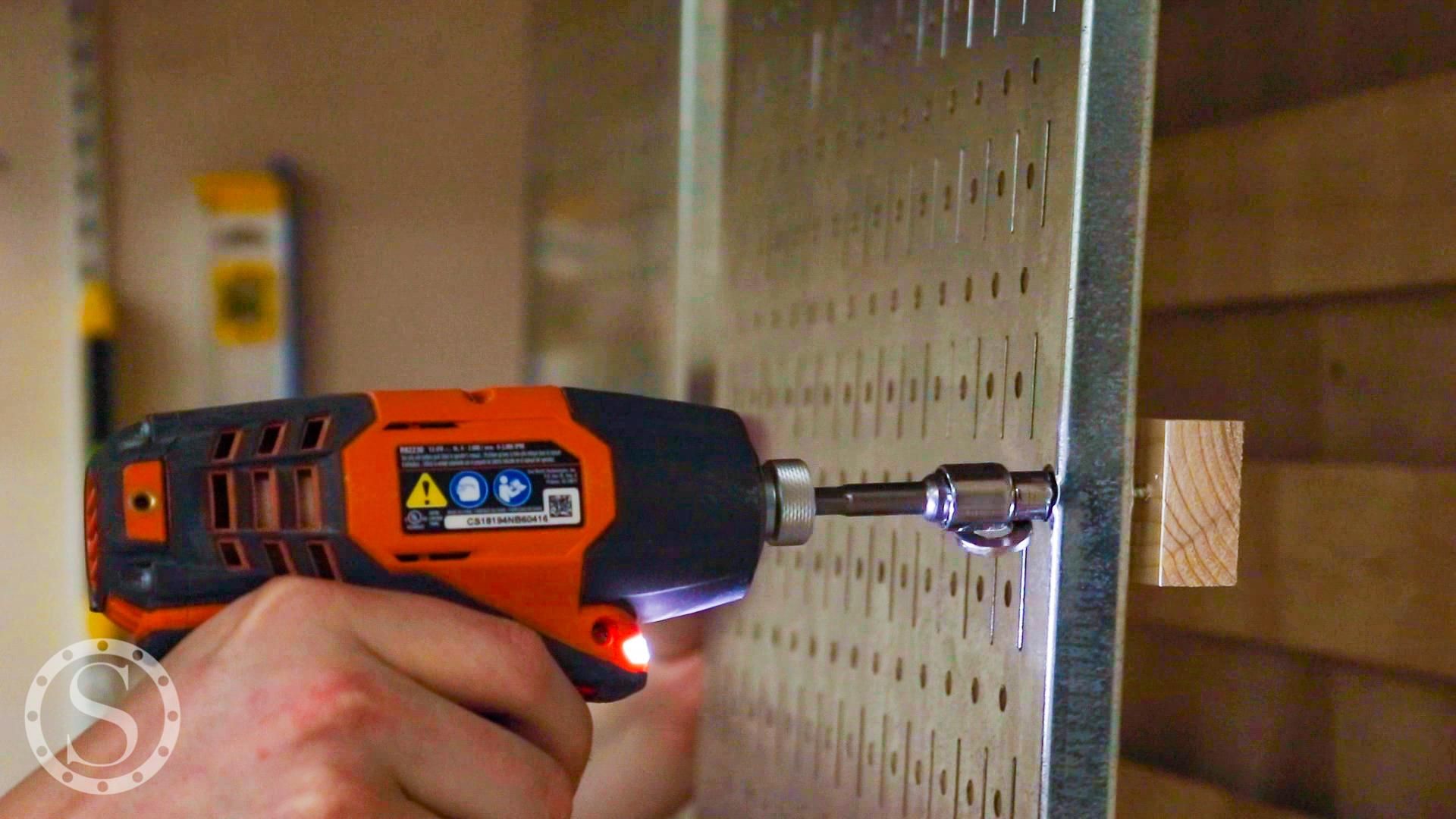 Folding Metal Pegboard Tool Wall : 10 Steps (with Pictures) - Instructables