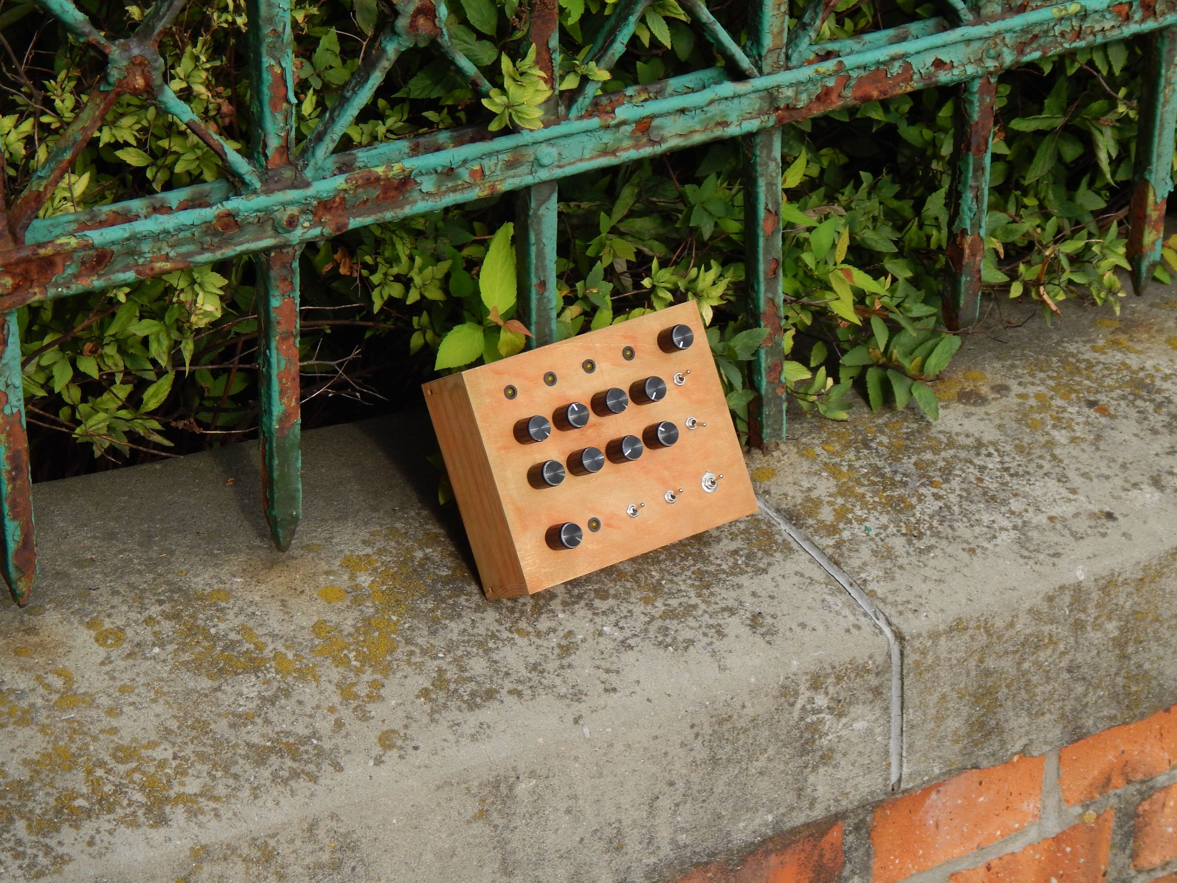 Parallel Sequencer Synth : 17 Steps (with Pictures) - Instructables