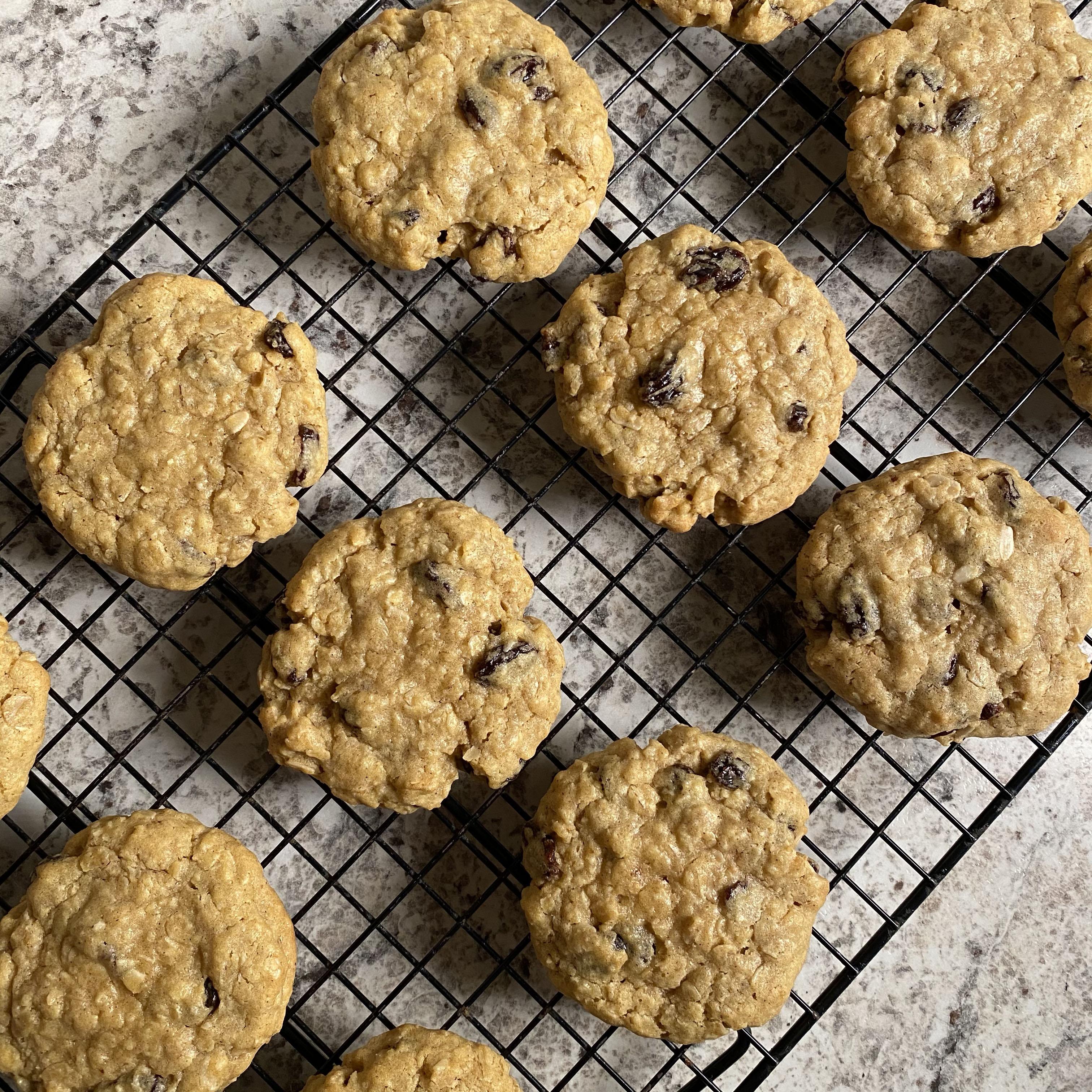 Soft and Chewy Oatmeal Cookie Base : 6 Steps (with Pictures ...