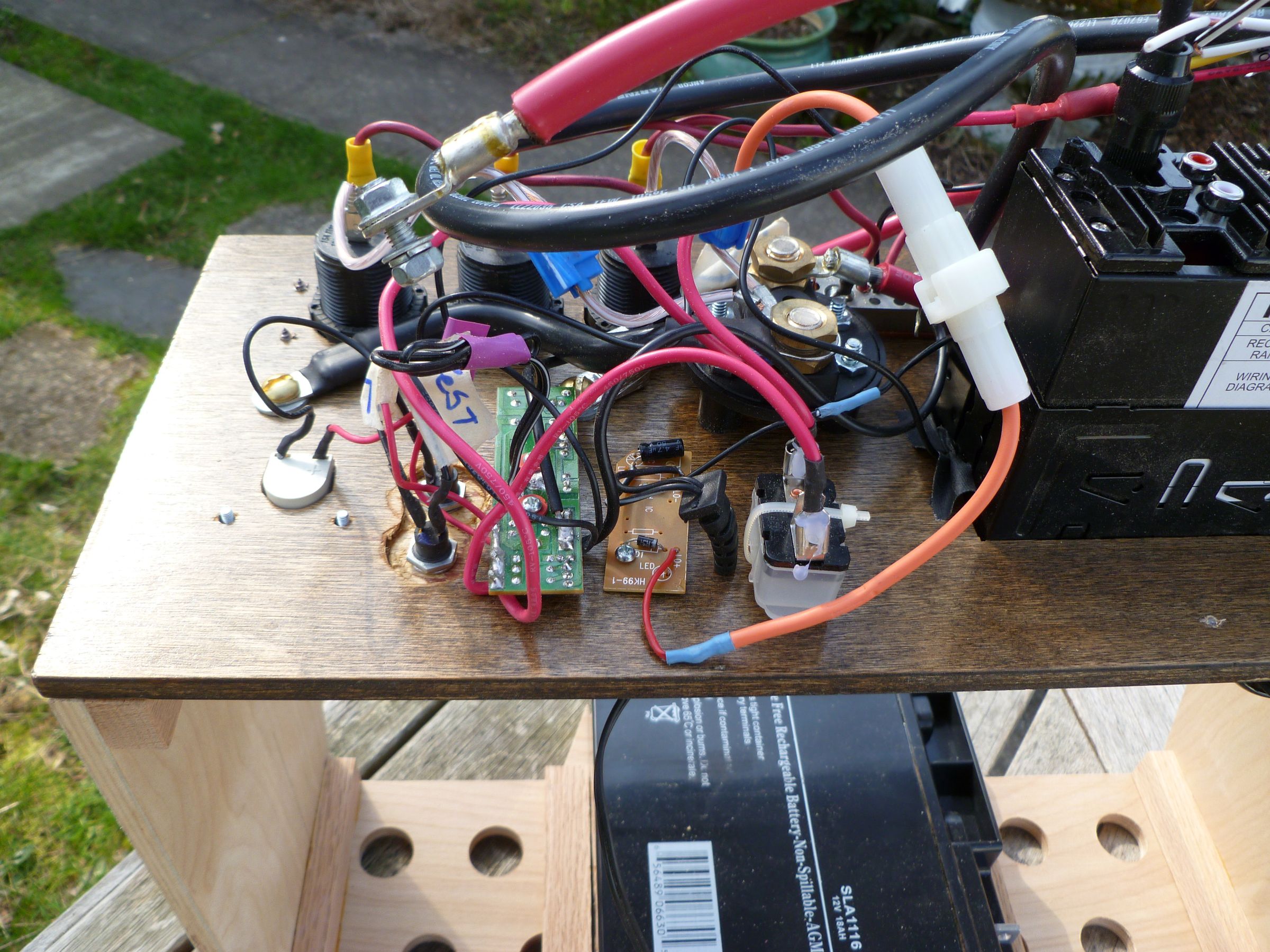 Waterproof, Solar BOOMbox AKA: Post Apocalyptic Power Supply : 9 Steps ...