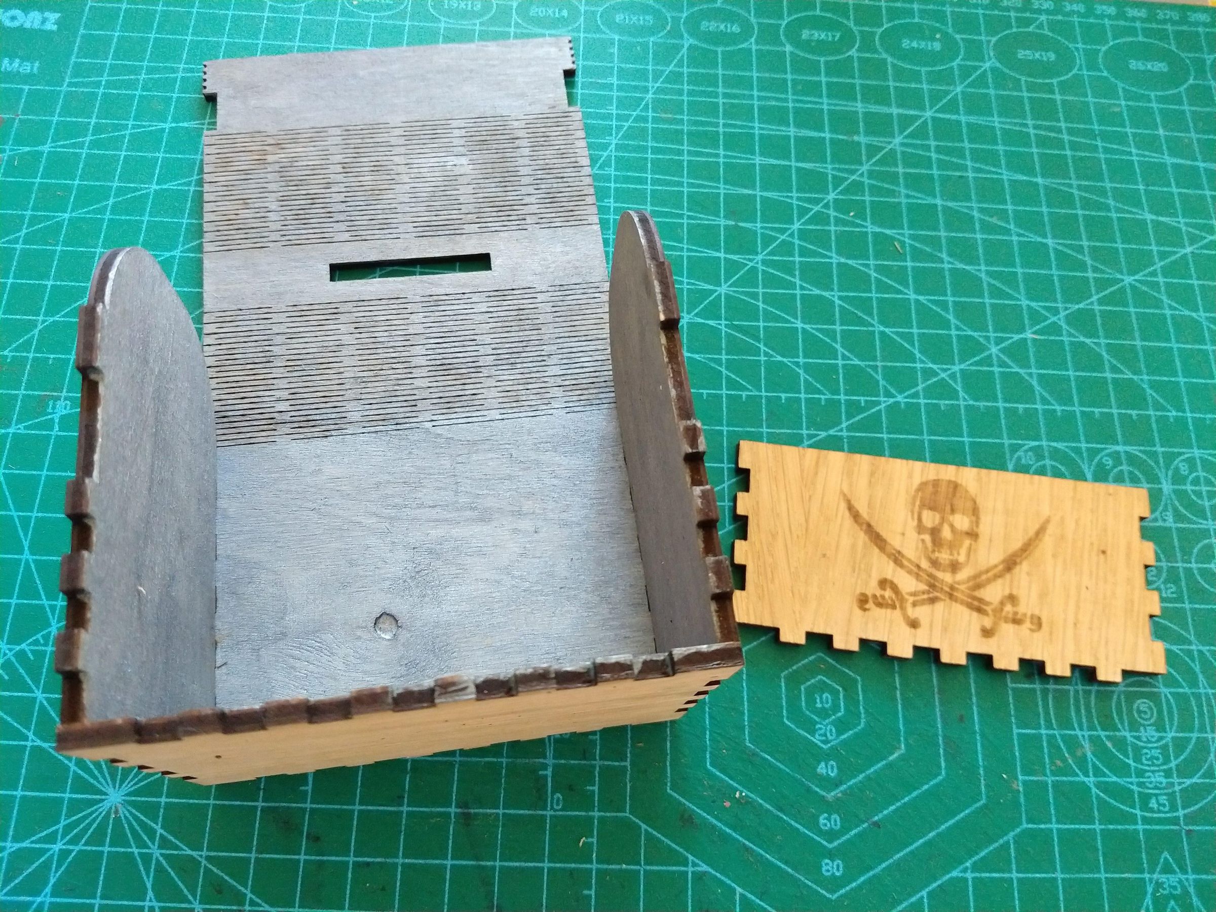 Laser Cut Treasure Chest Money Box : 9 Steps (with Pictures ...