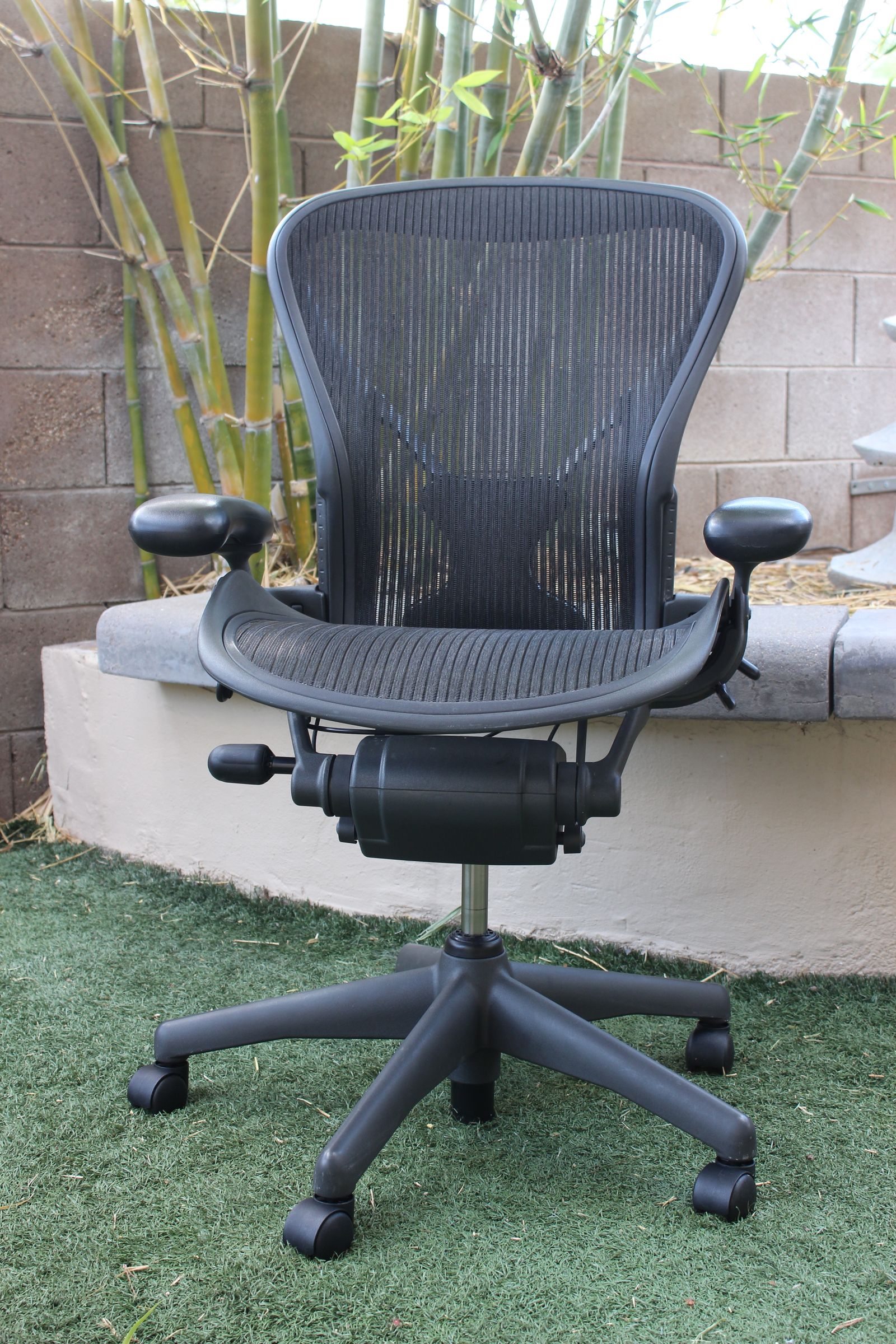 Super-Sized Office Chair Wheels : 4 Steps (with Pictures) - Instructables