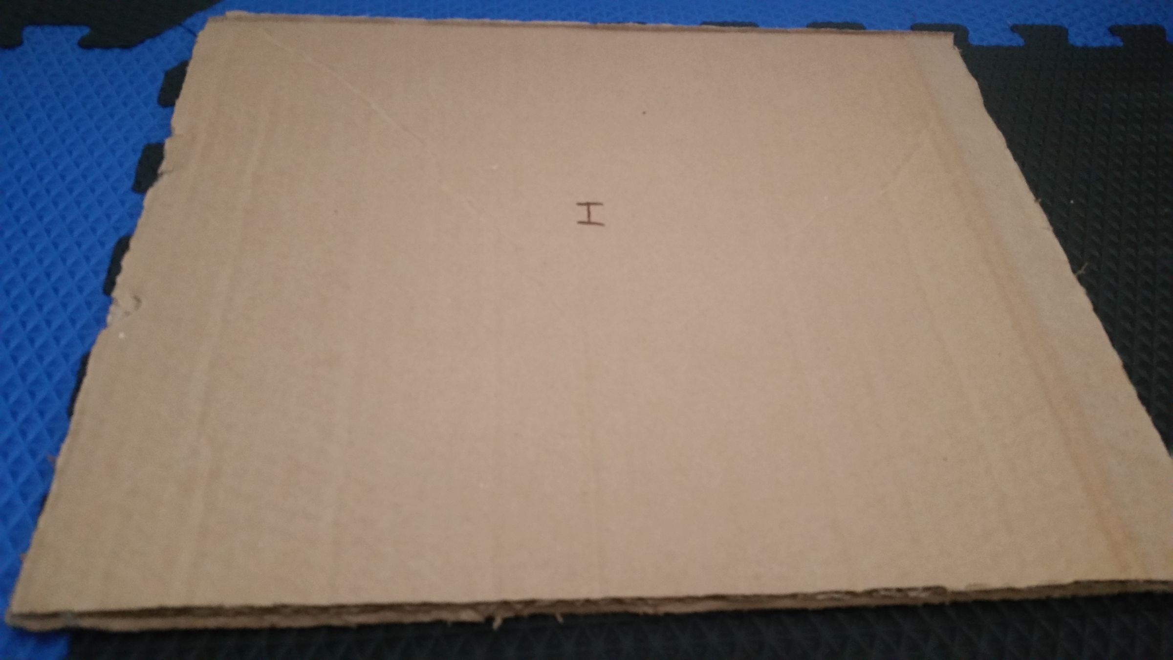How to Make a Cardboard Standing Desk : 5 Steps (with Pictures ...