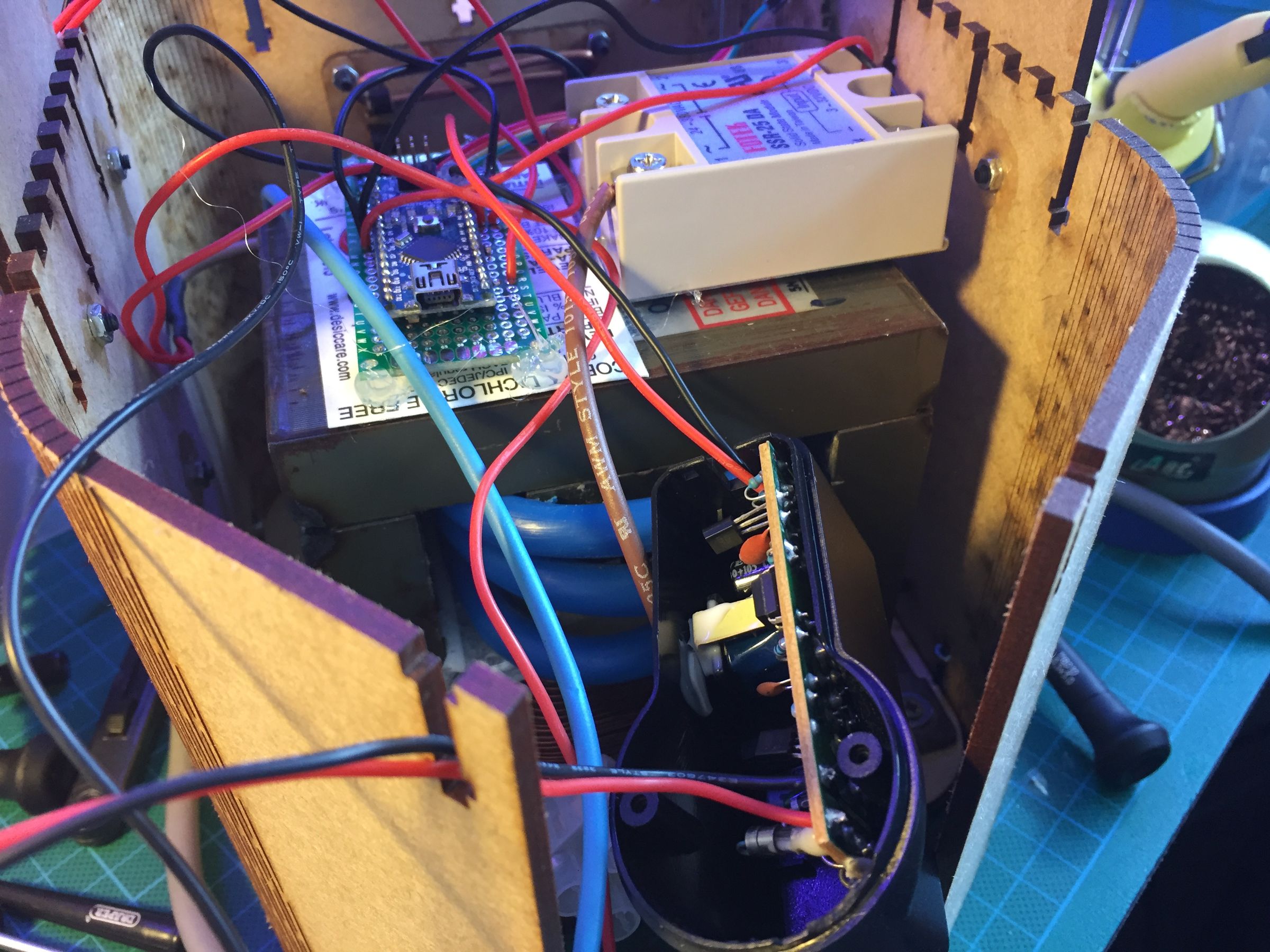 DIY Spot Welder From Microwave - Now With OLED Display! : 8 Steps (with ...