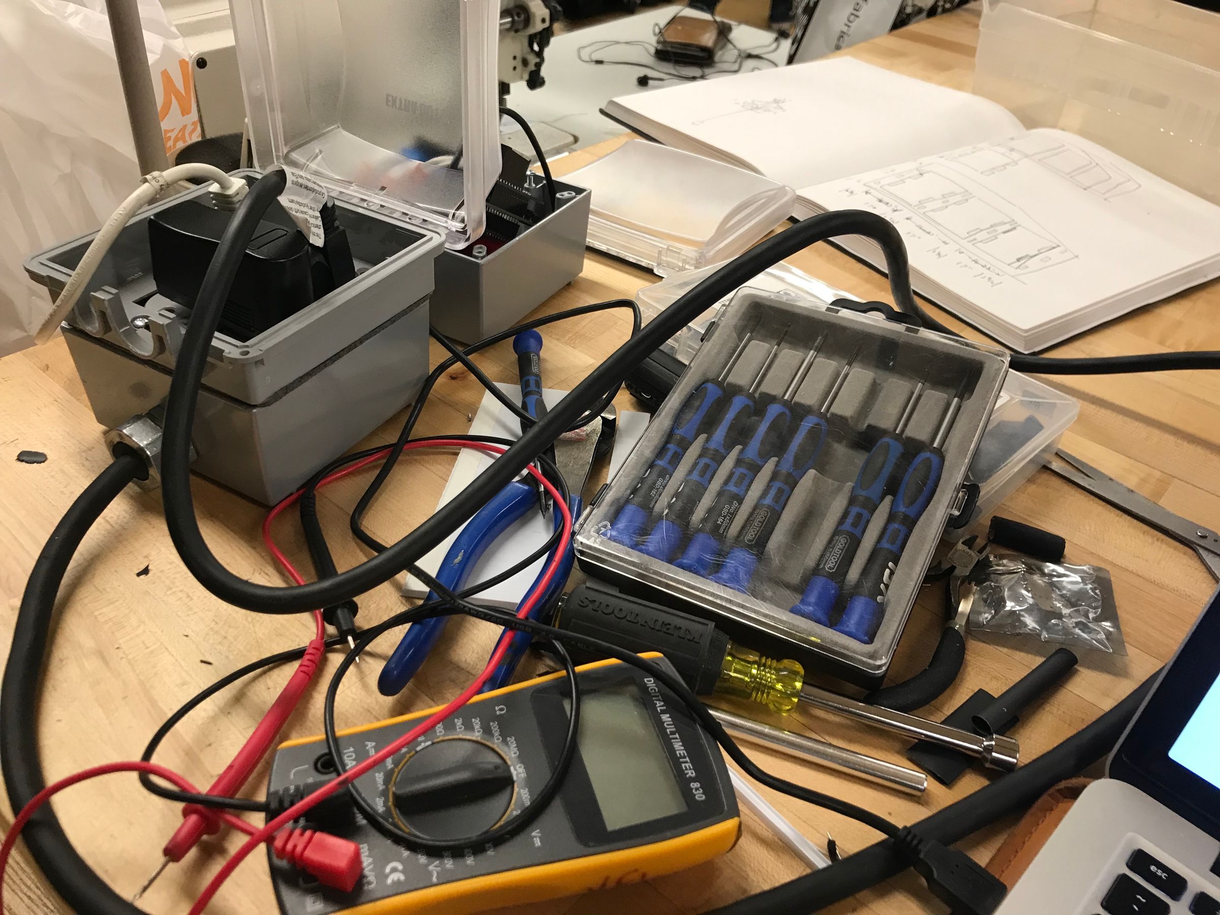 Arduino Outlet Box Control Center With Google Calendar : 4 Steps 