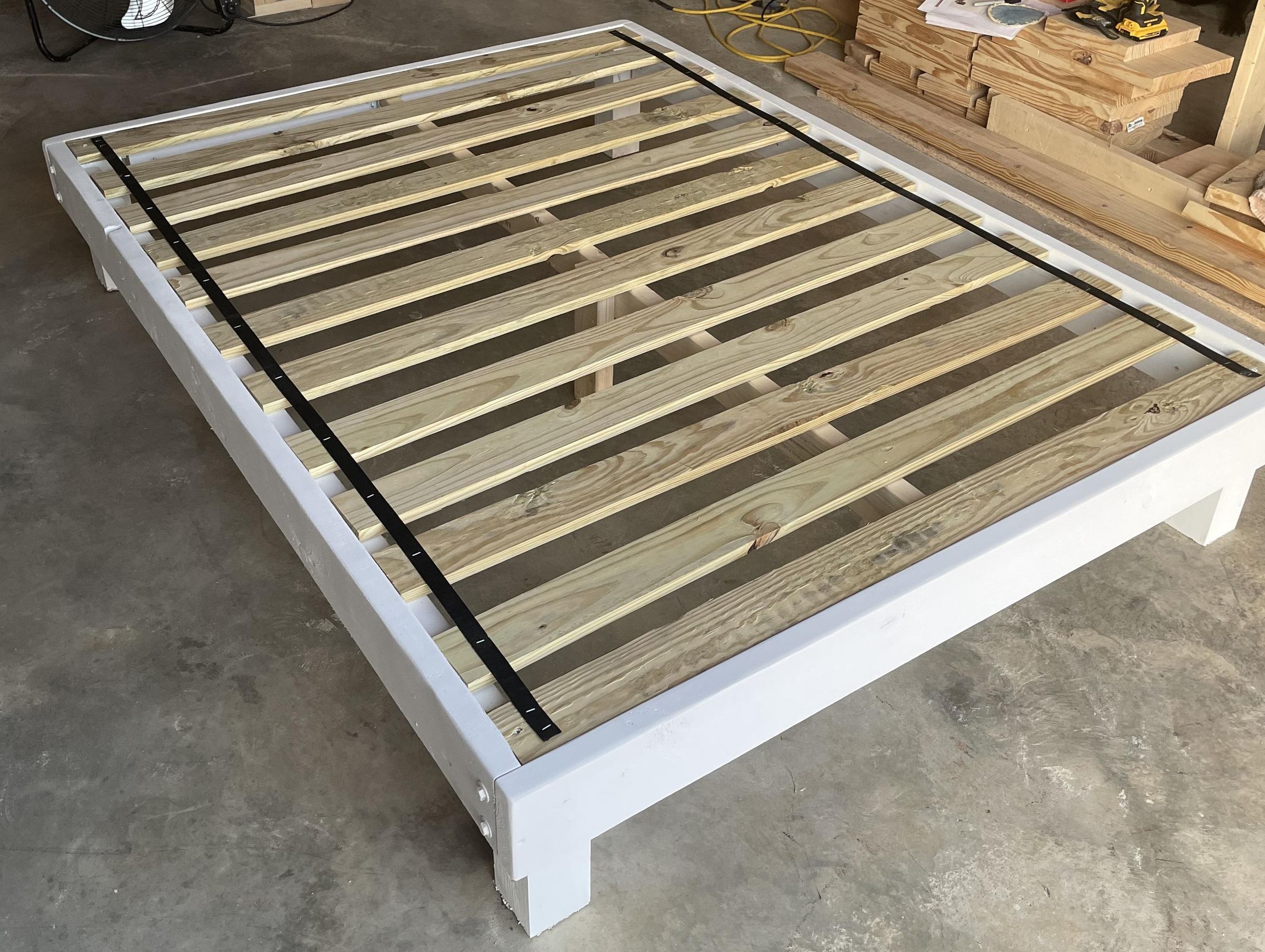 How to Build a Simple Queen Bed Frame From Dimensional Lumber : 6 Steps ...