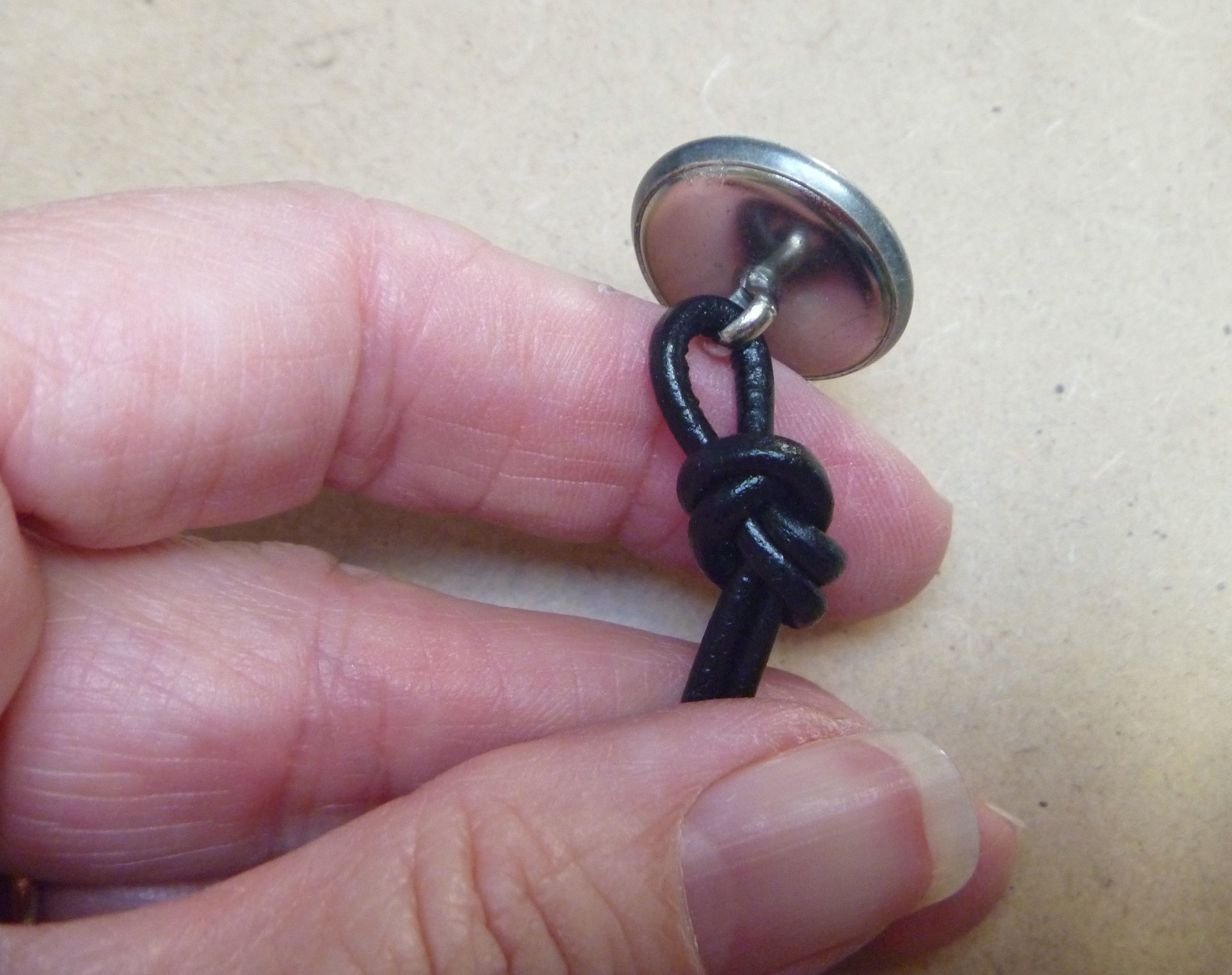 Celtic Knot Macrame Bracelet : 9 Steps (with Pictures) - Instructables