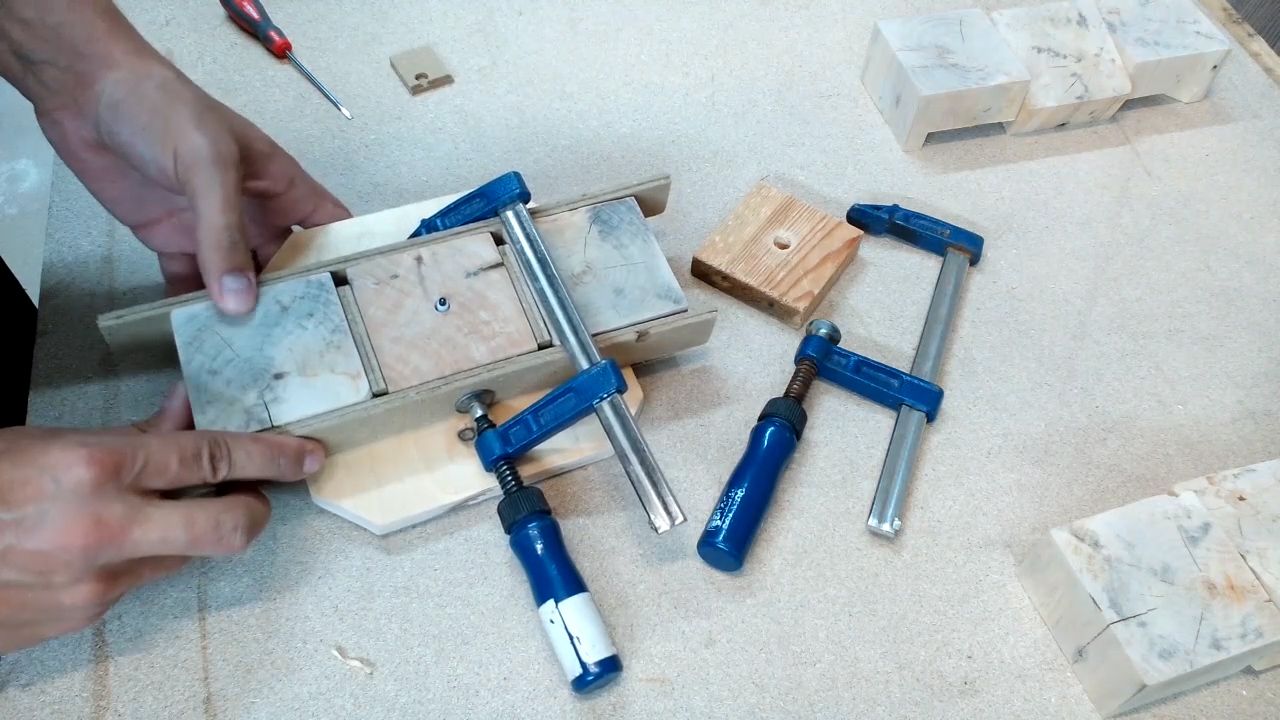 A Clock From Pallet Wood Blocks : 7 Steps (with Pictures) - Instructables