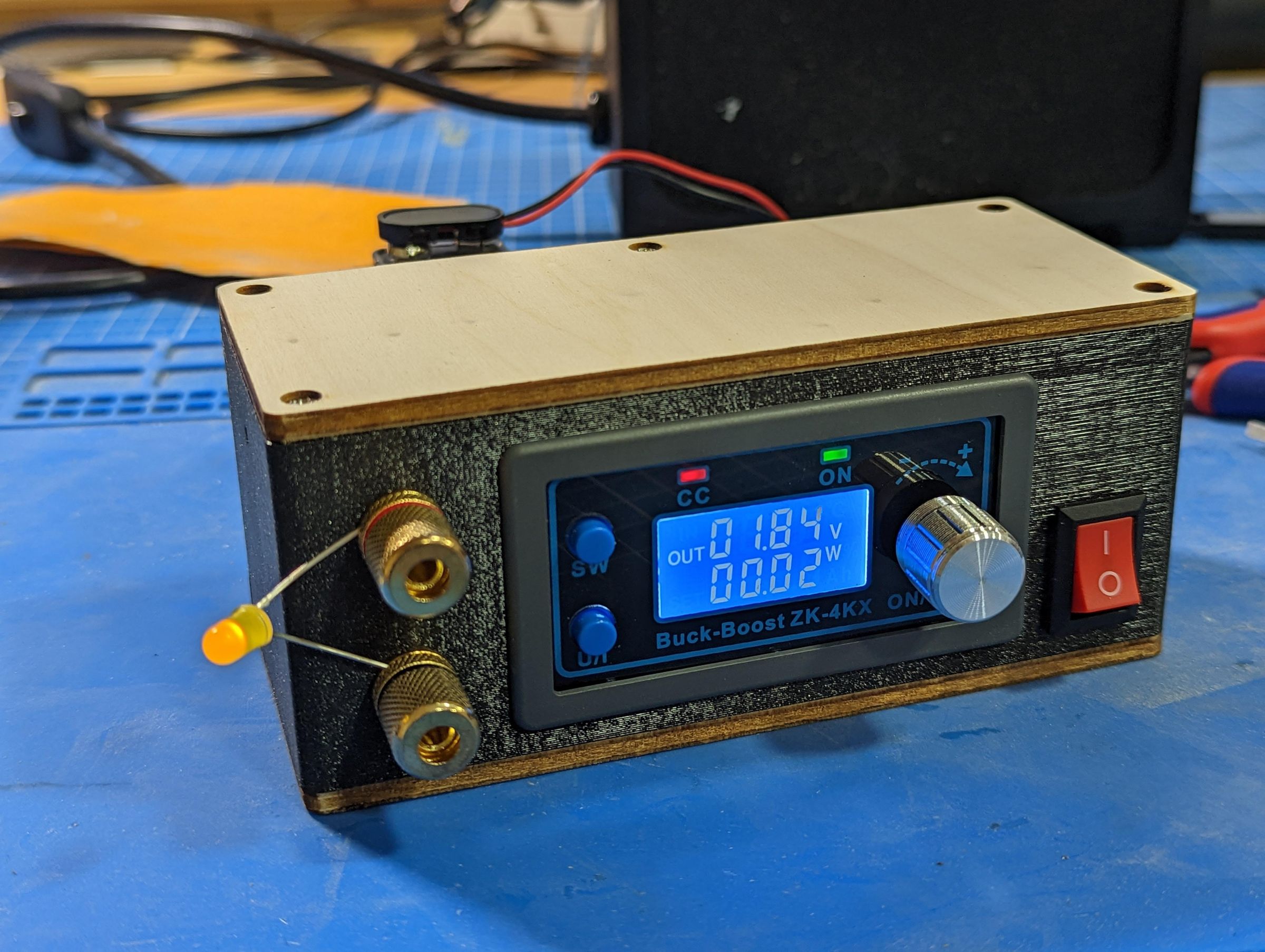 Mini Laboratory Power Supply - Instructables