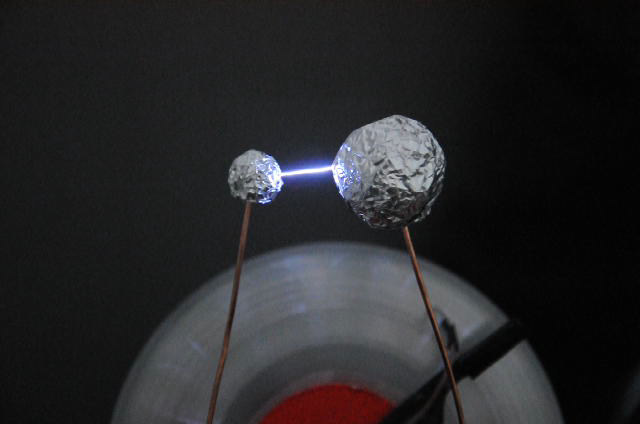 Wimshurst Static Electricity Generator