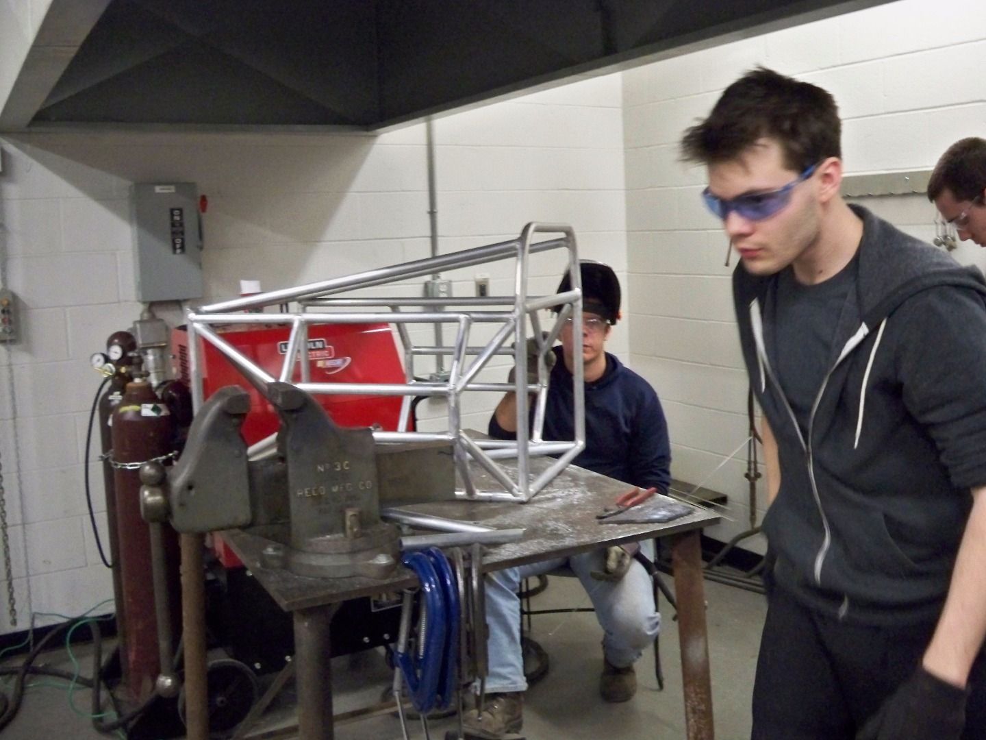 Engineering a 3 Wheel Vehicle Chassis : 15 Steps (with Pictures ...