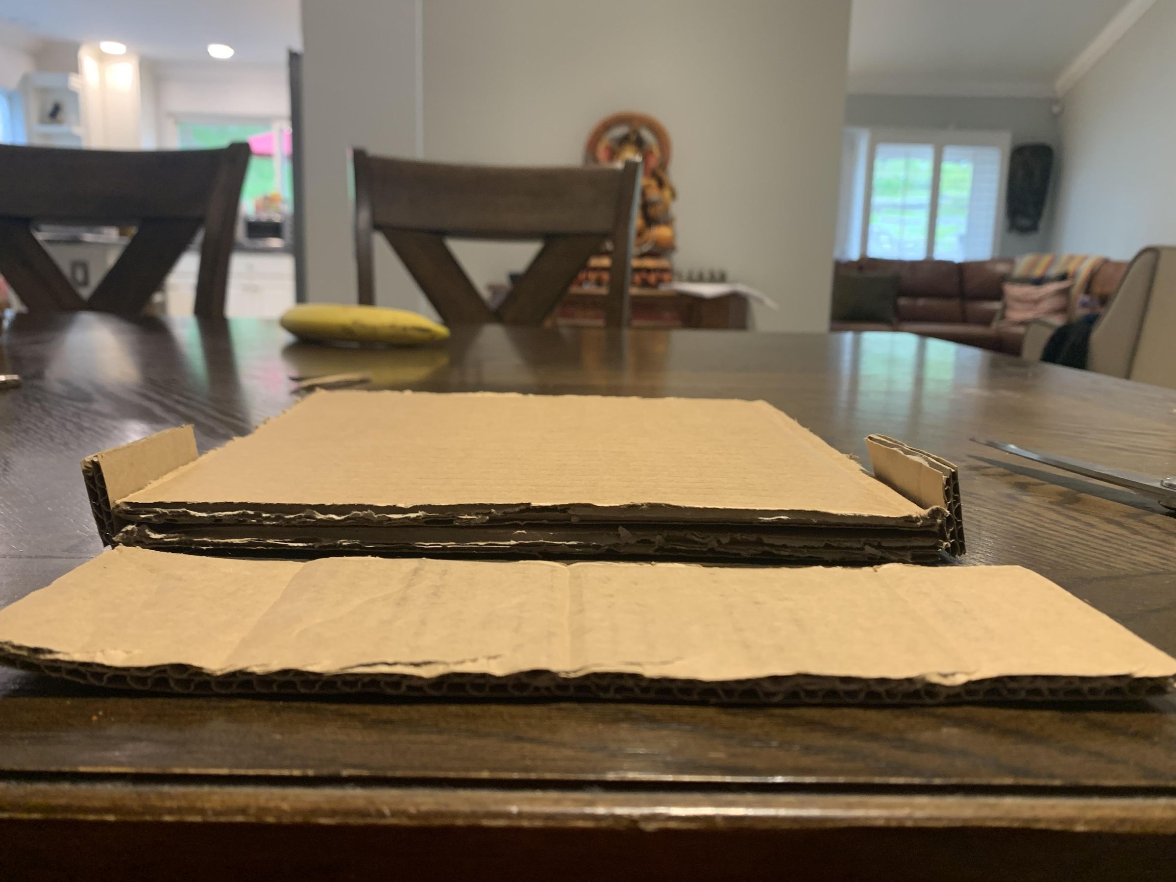 Old Cardboard Boxes to Adjustable Table! : 5 Steps - Instructables