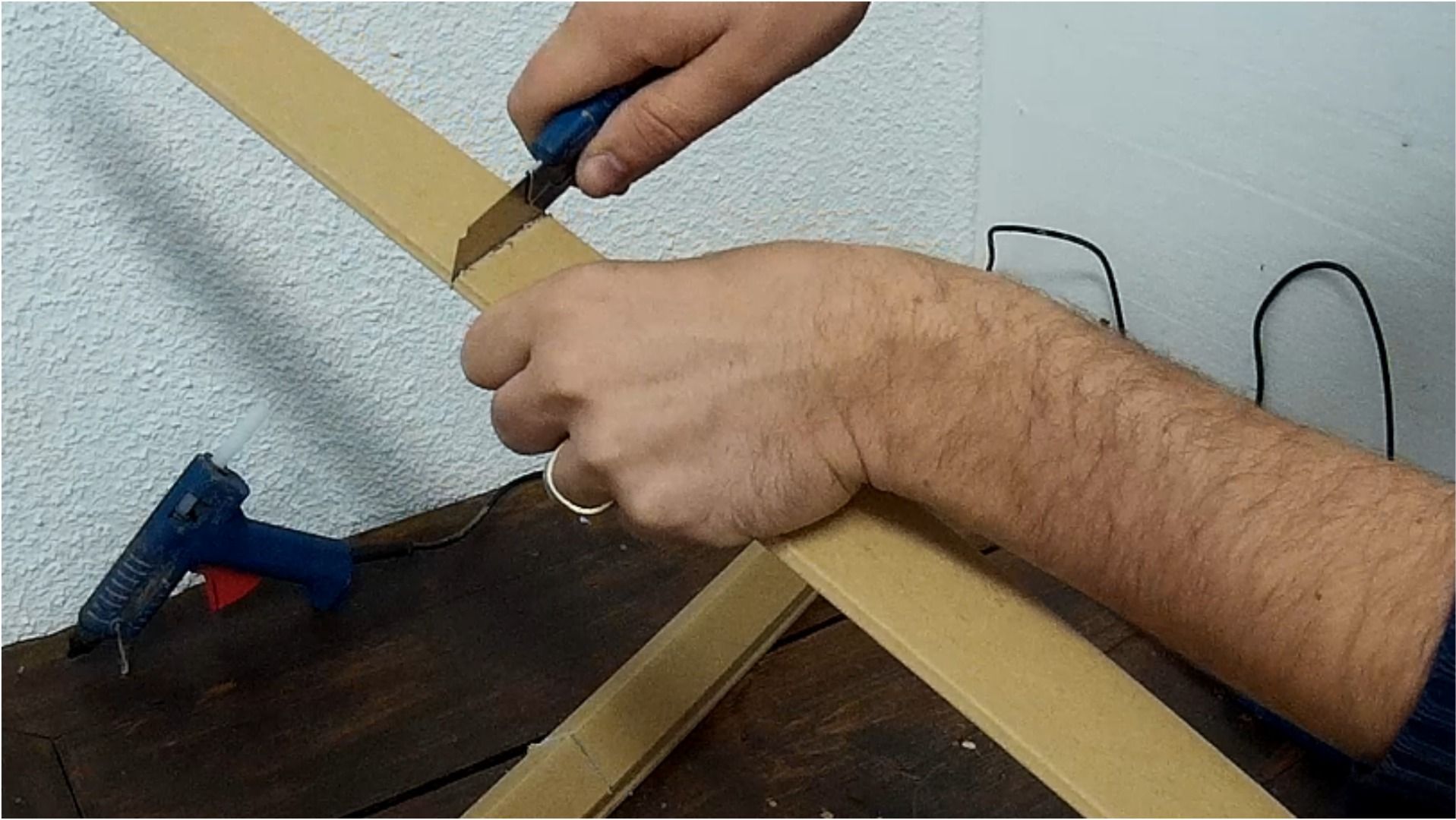 DIY Framed Tree Branches : 4 Steps (with Pictures) - Instructables