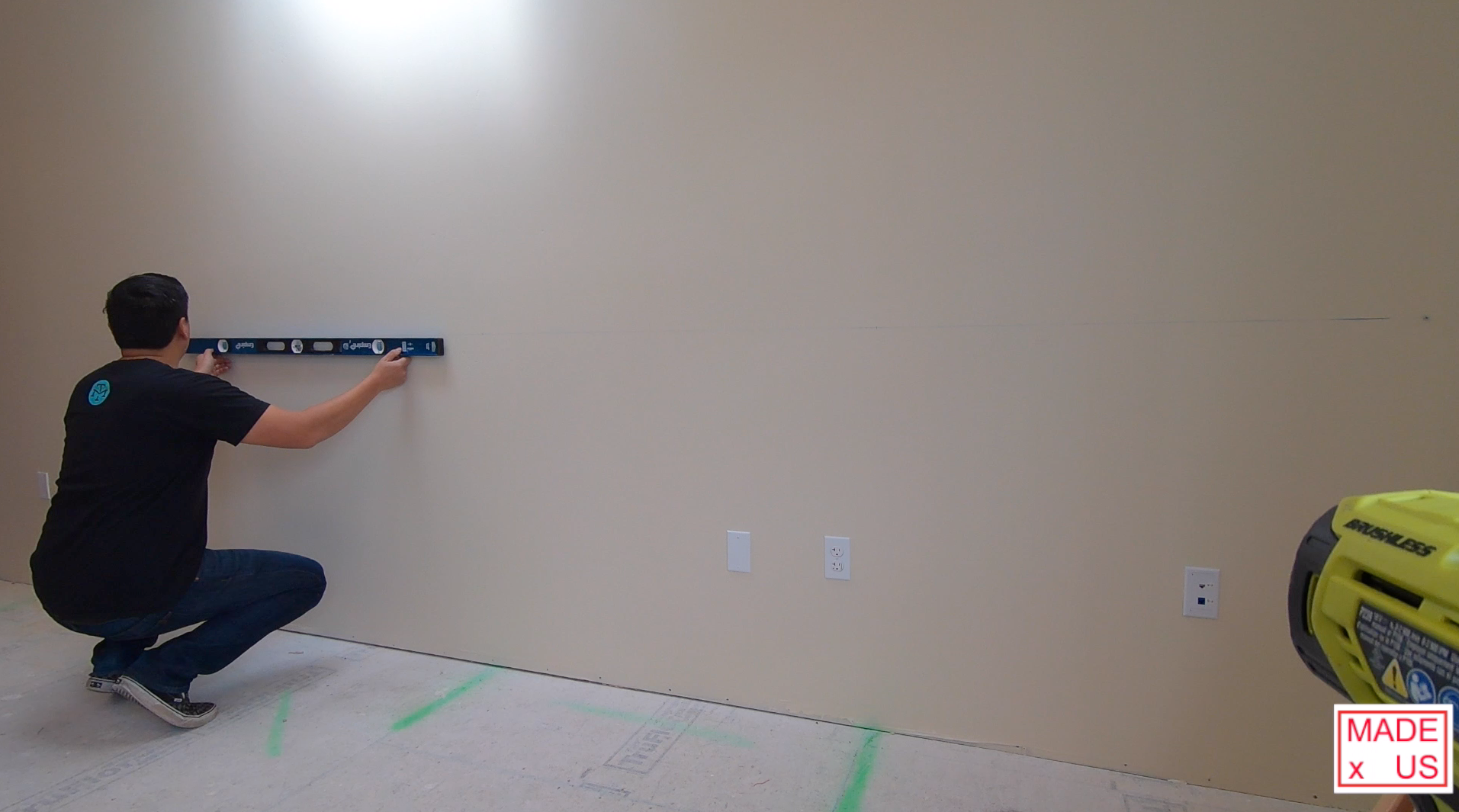 Floating Standing Desk : 7 Steps - Instructables