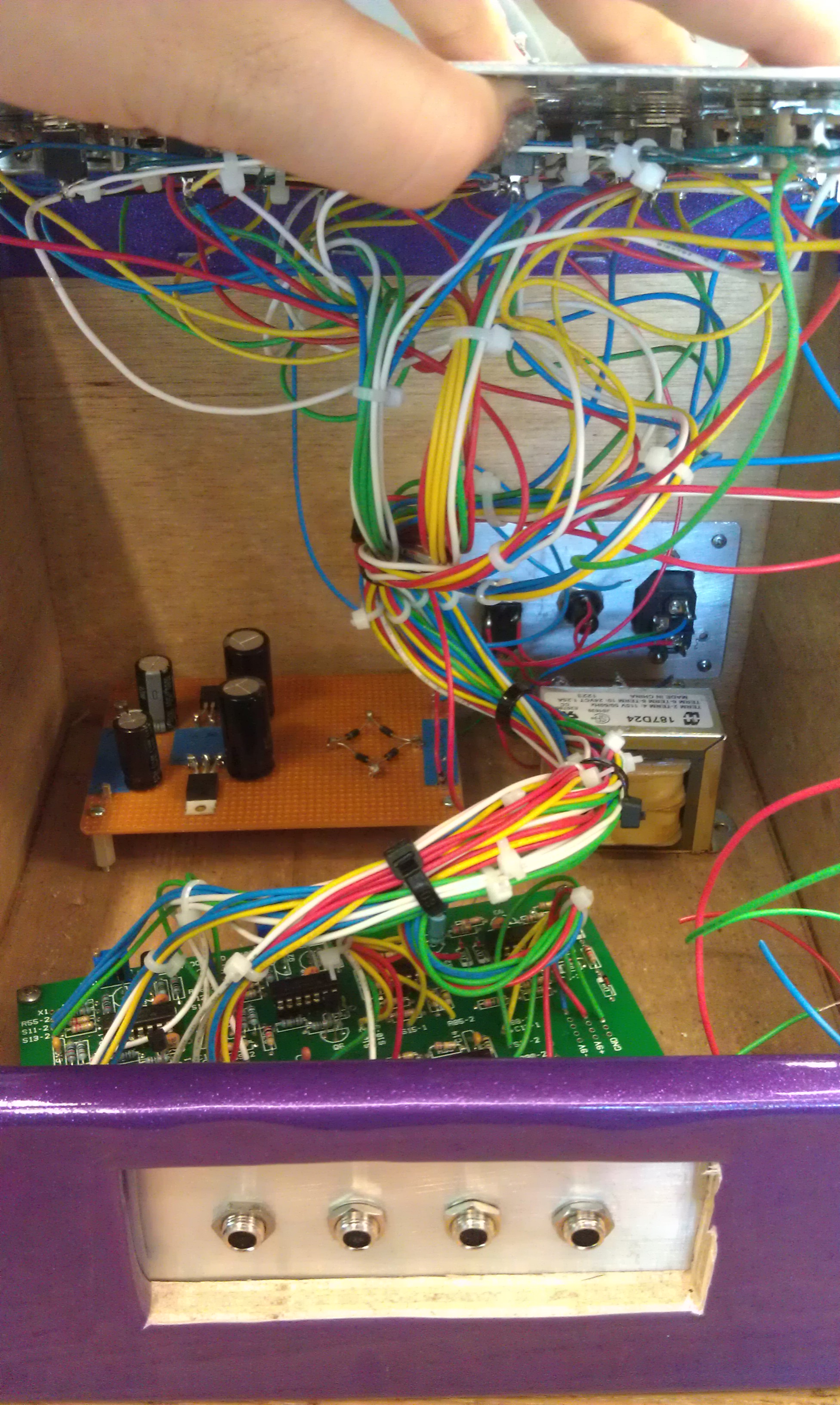 Build the MFOs Sound Lab Mini Synth : 7 Steps (with Pictures ...