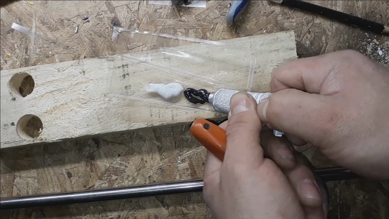 Two Point Door Lock : 10 Steps - Instructables