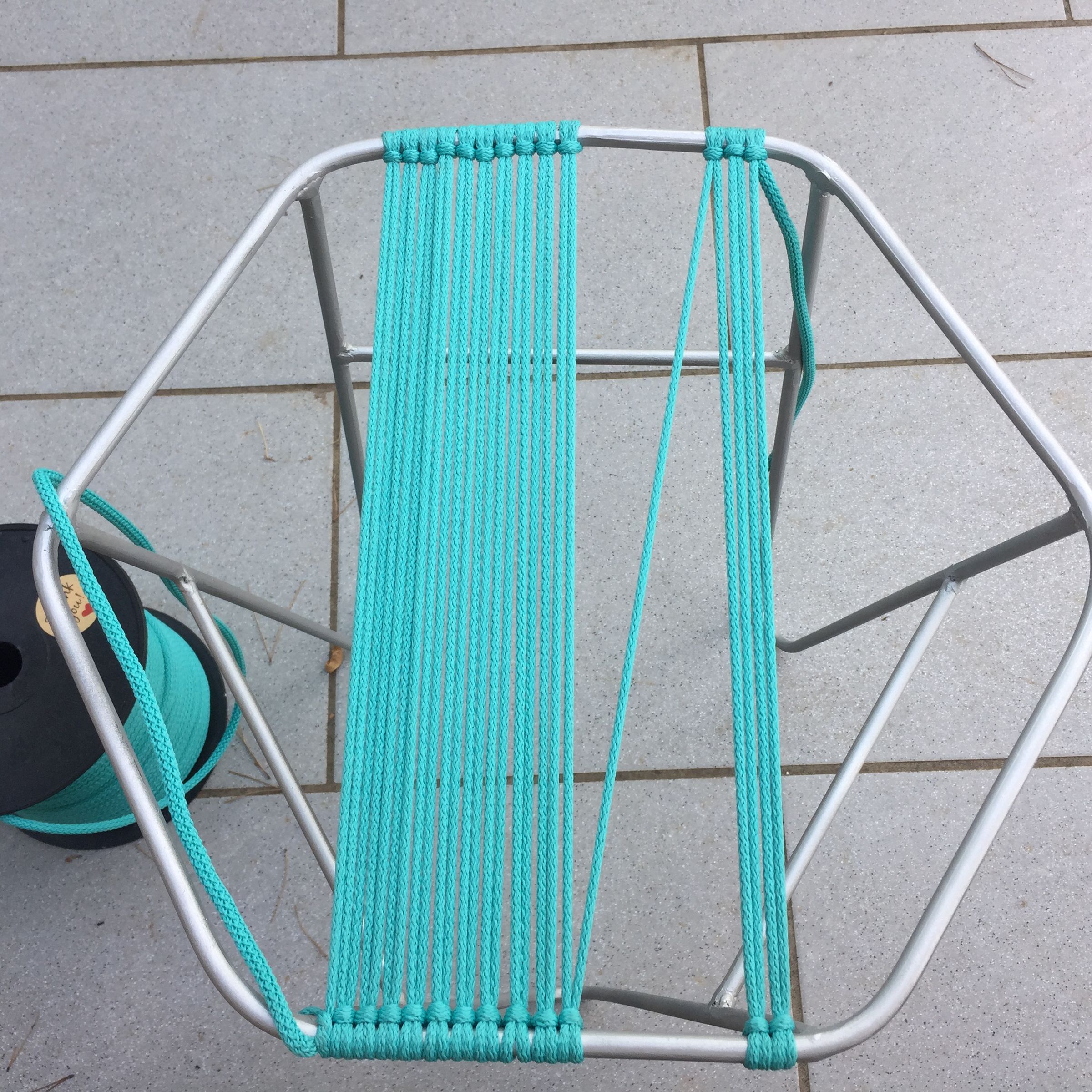 Woven Graphic Stool : 10 Steps (with Pictures) - Instructables