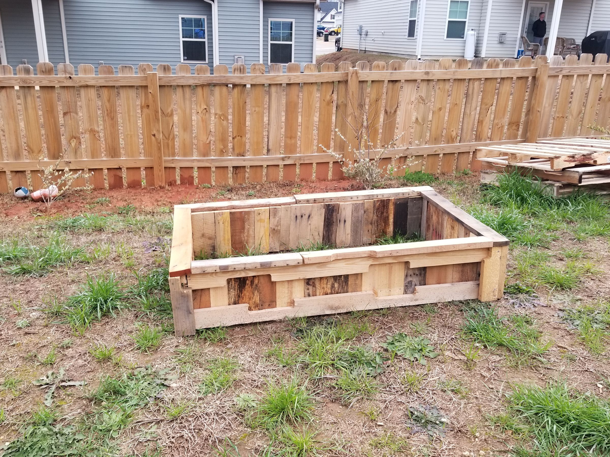Pallet Raised Beds : 5 Steps - Instructables