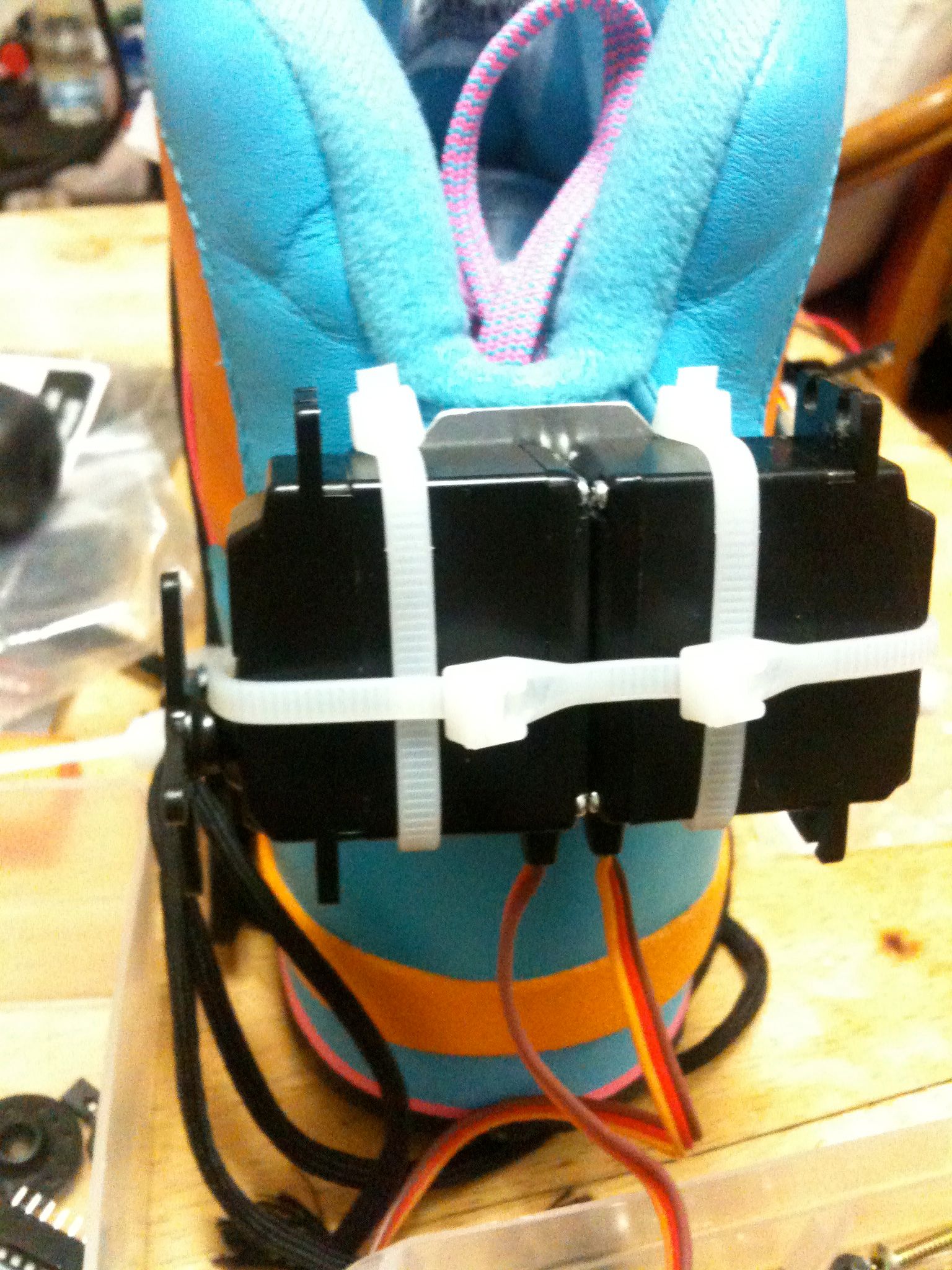 Power Laces- the Auto Lacing Shoe : 9 Steps (with Pictures) - Instructables