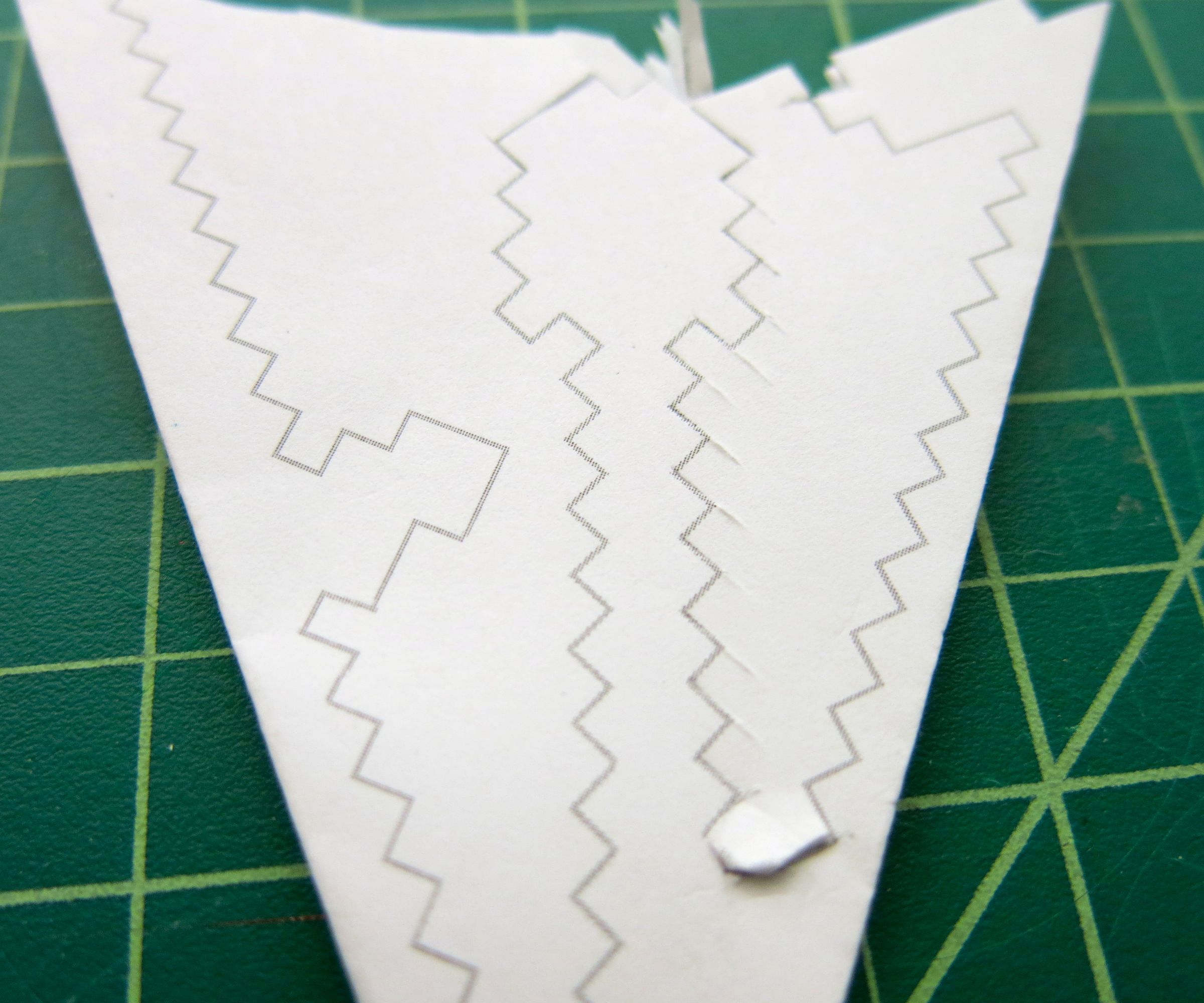 Minecraft Paper Snowflakes : 4 Steps (with Pictures) - Instructables
