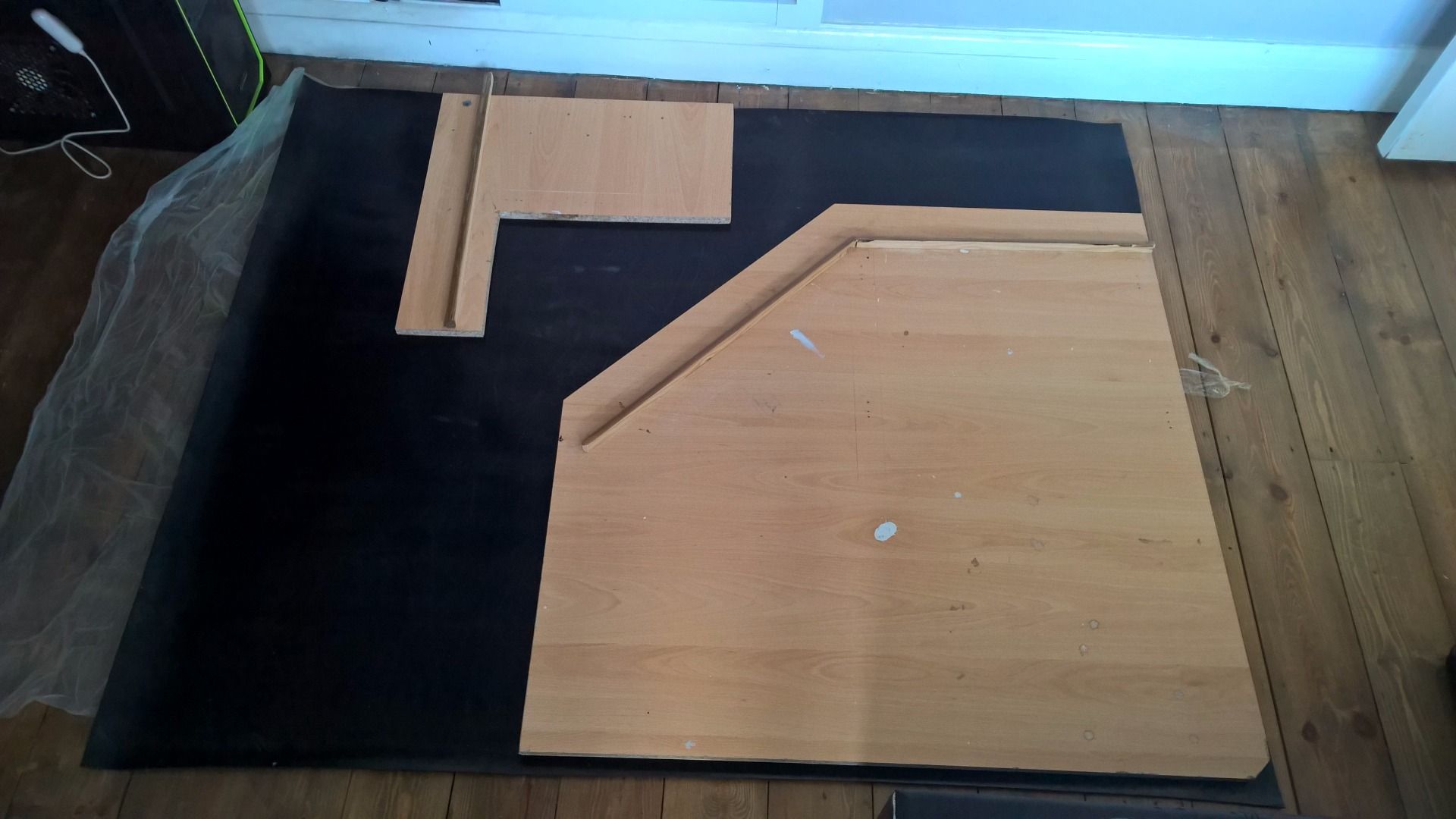 Secret Storage Floating Desk : 18 Steps (with Pictures) - Instructables