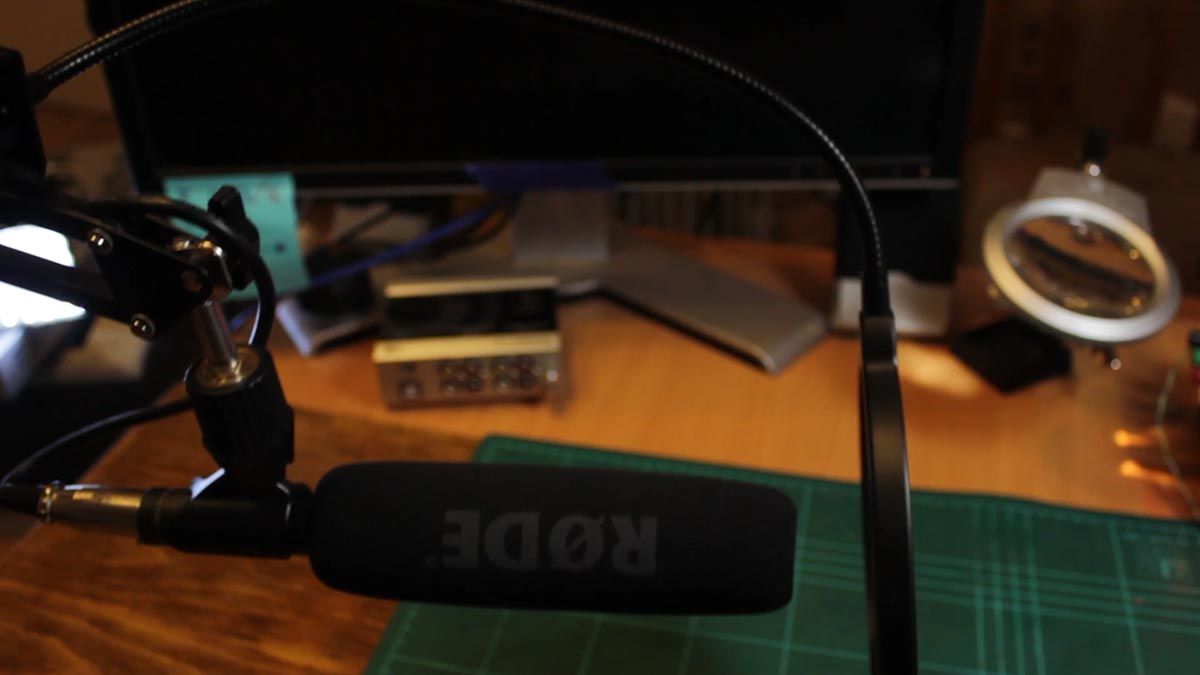 How to Setup a Microphone Stand : 8 Steps - Instructables