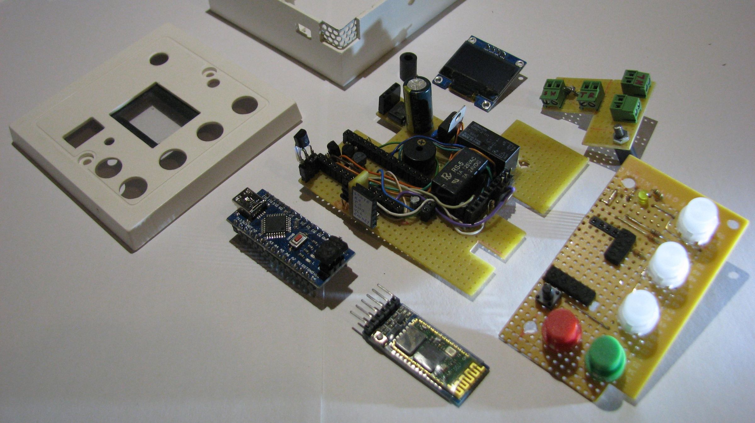 Smart Bluetooth Thermostat Arduino, Airing and Lights Control : 7 Steps (with Pictures ...