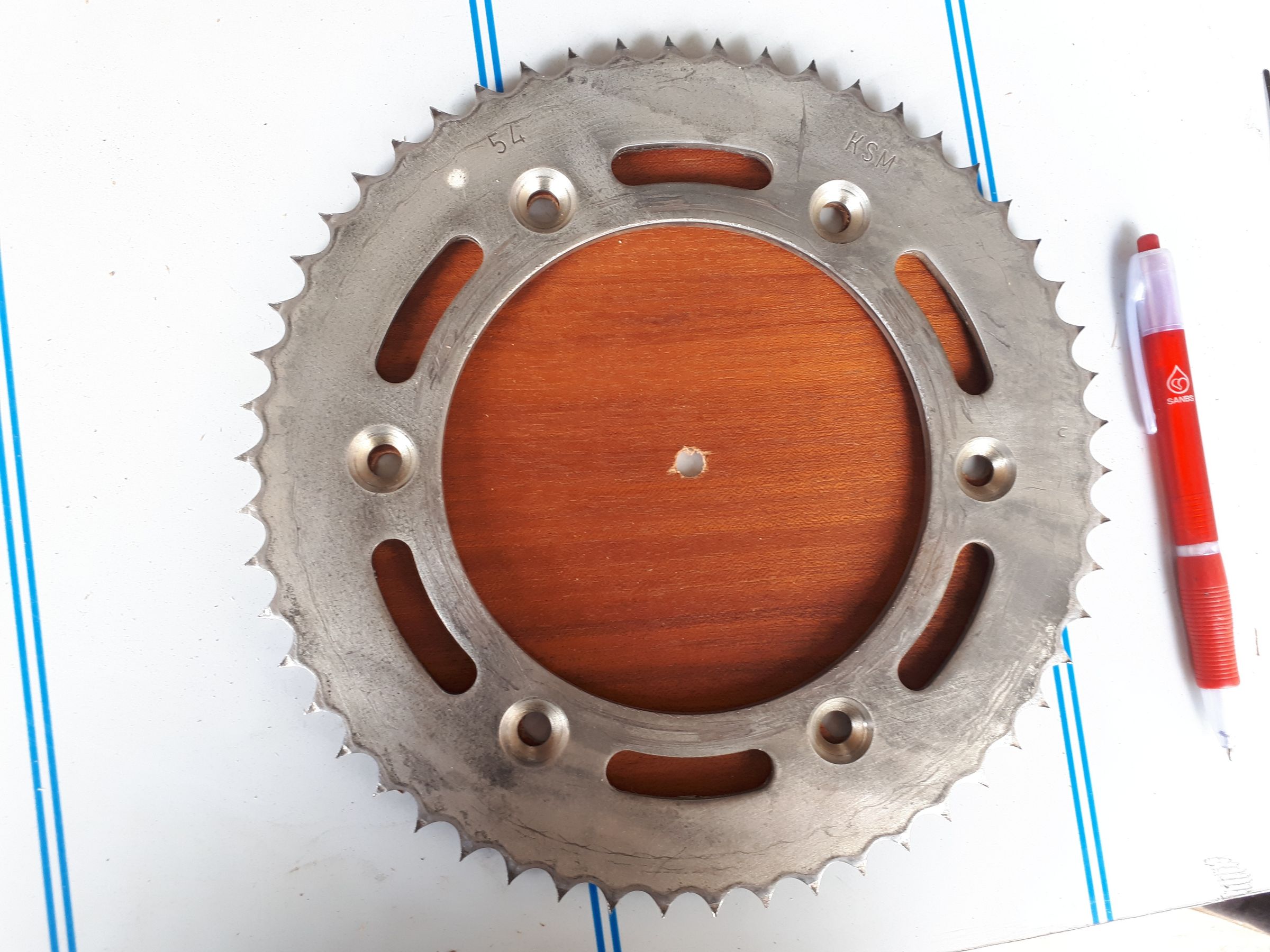 How to Make a Motorcycle Sprocket Wall Clock : 7 Steps (with Pictures ...